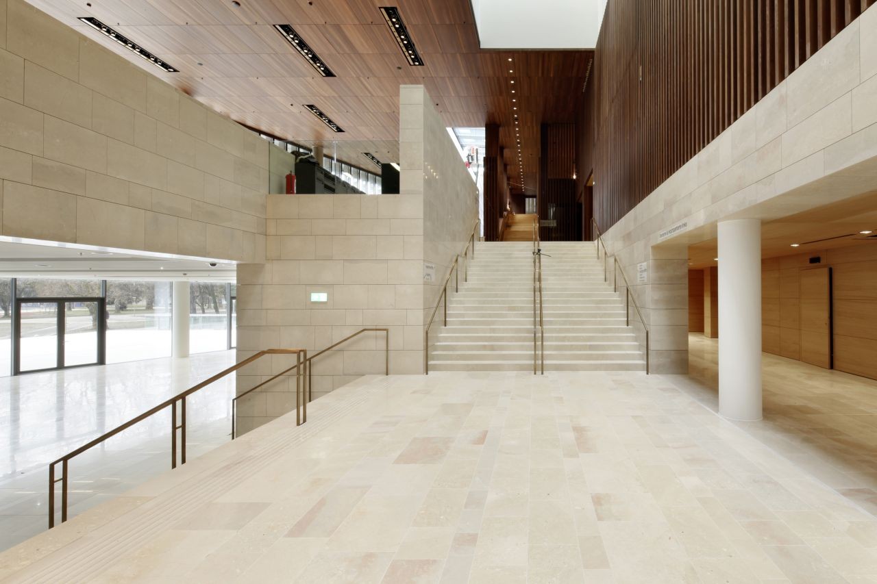 Gallery of Opera House Linz / Terry Pawson Architects - 20