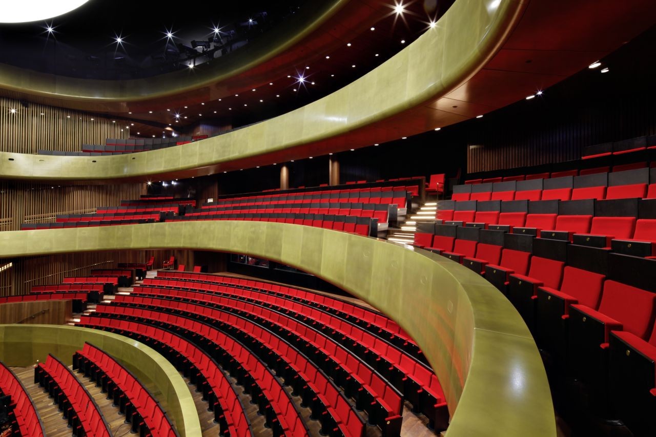 Gallery of Opera House Linz / Terry Pawson Architects - 23