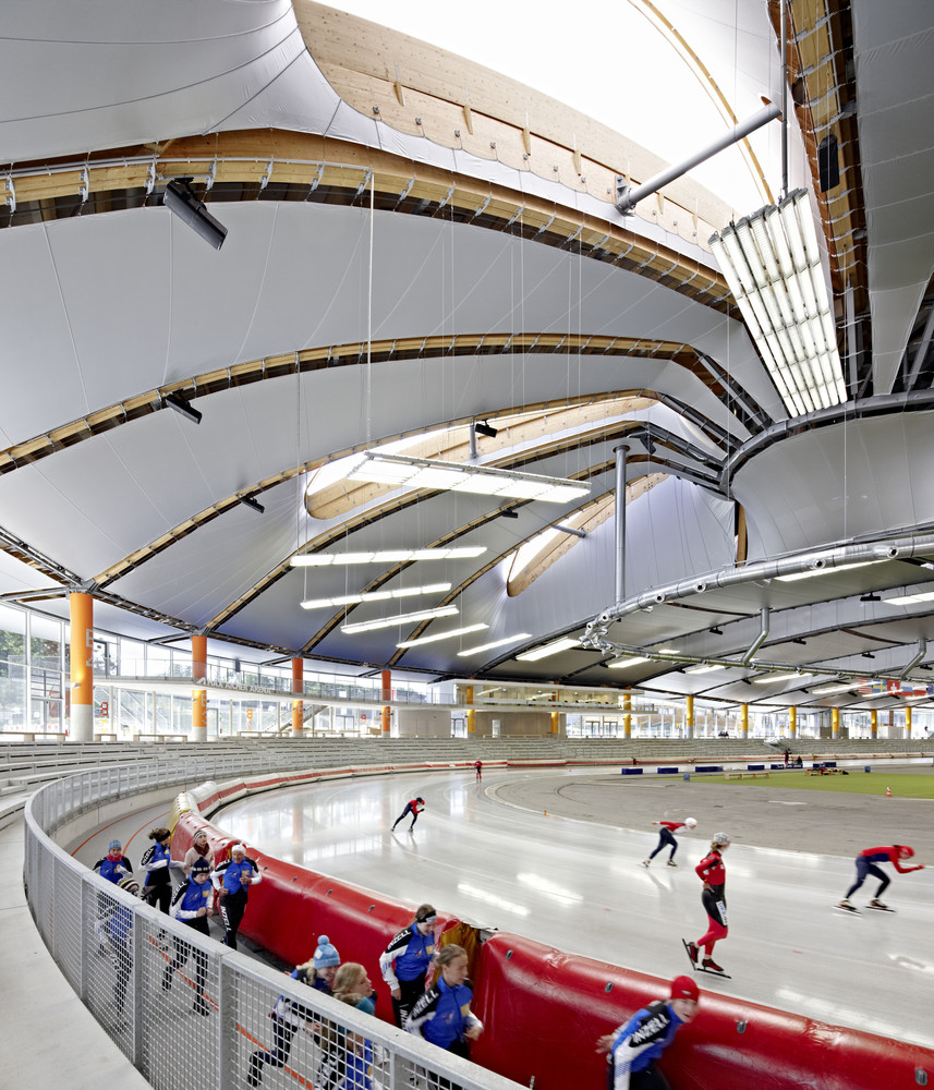Gallery of Inzell Speed Skating Stadium / Behnisch Architekten + Pohl ...