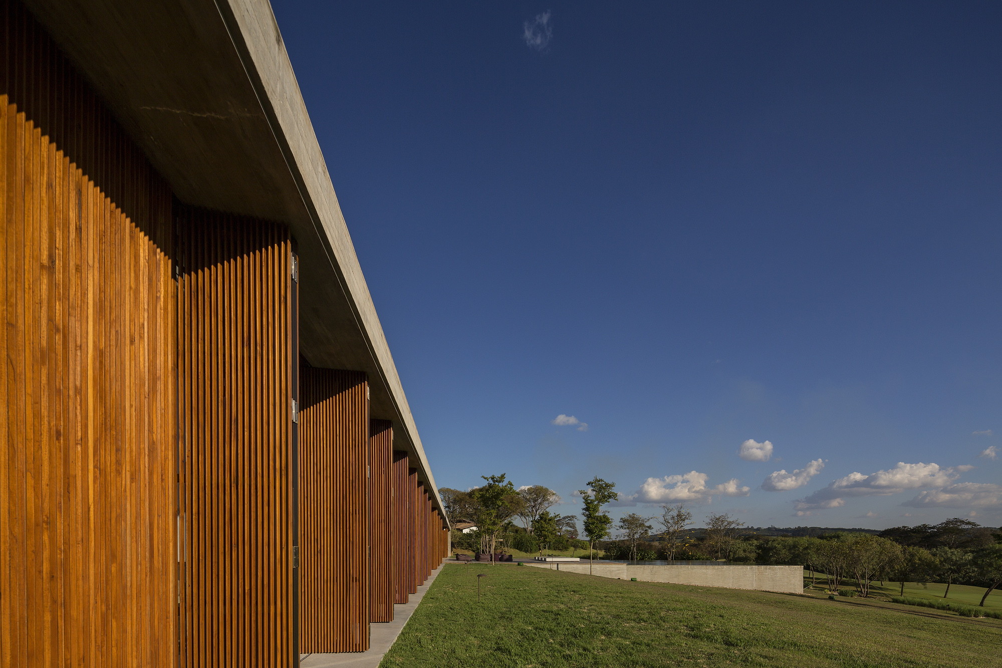 Gallery of MM House / studio mk27 - 15