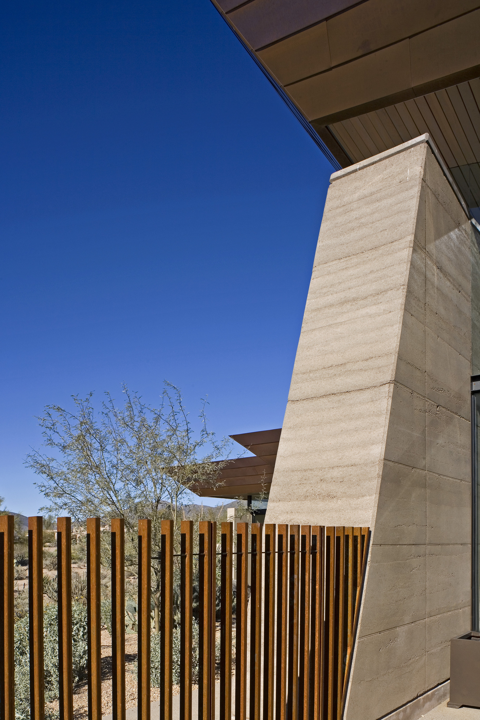 Gallery of Desert Wing / Kendle Design - 12