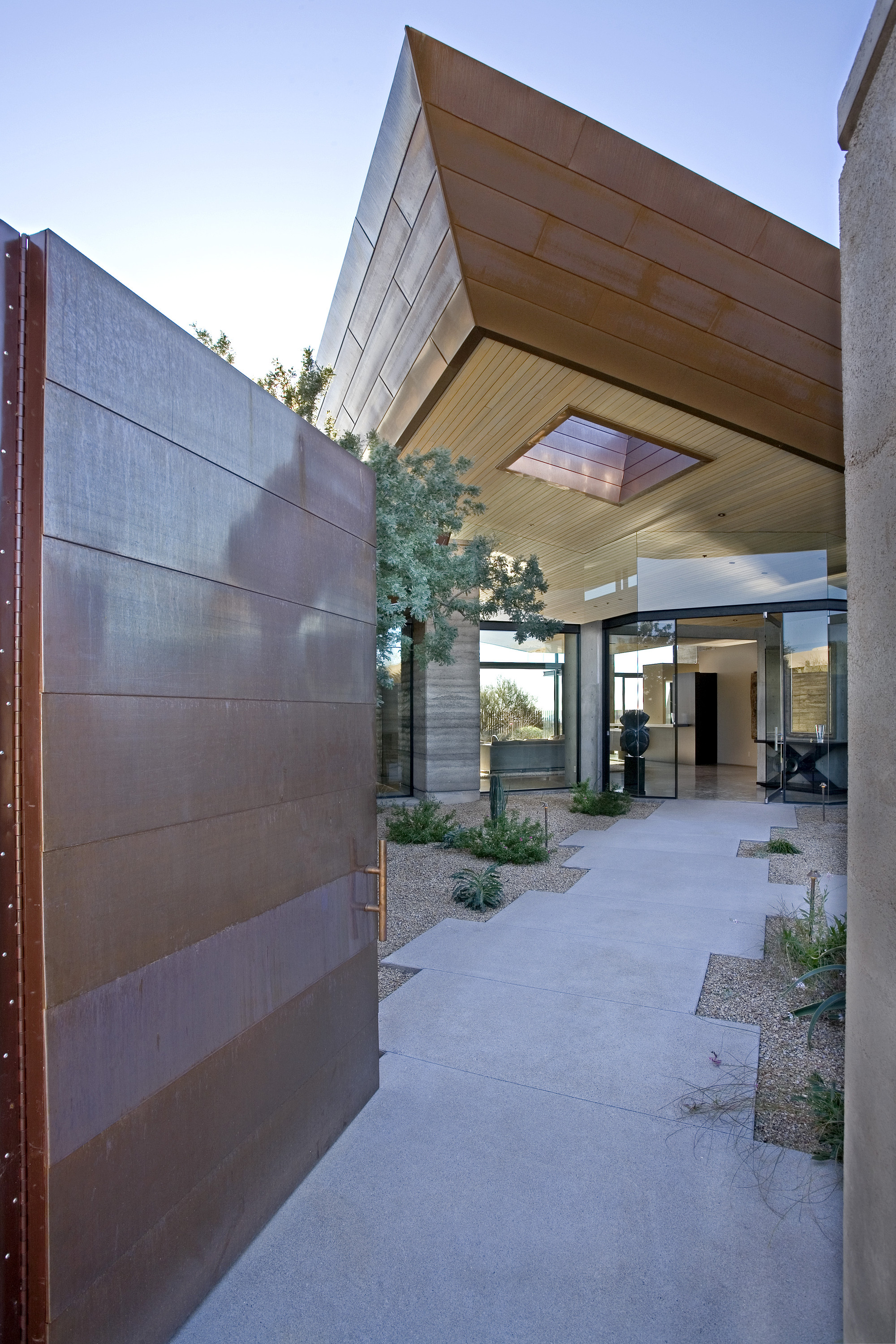 Gallery of Desert Wing / Kendle Design - 16