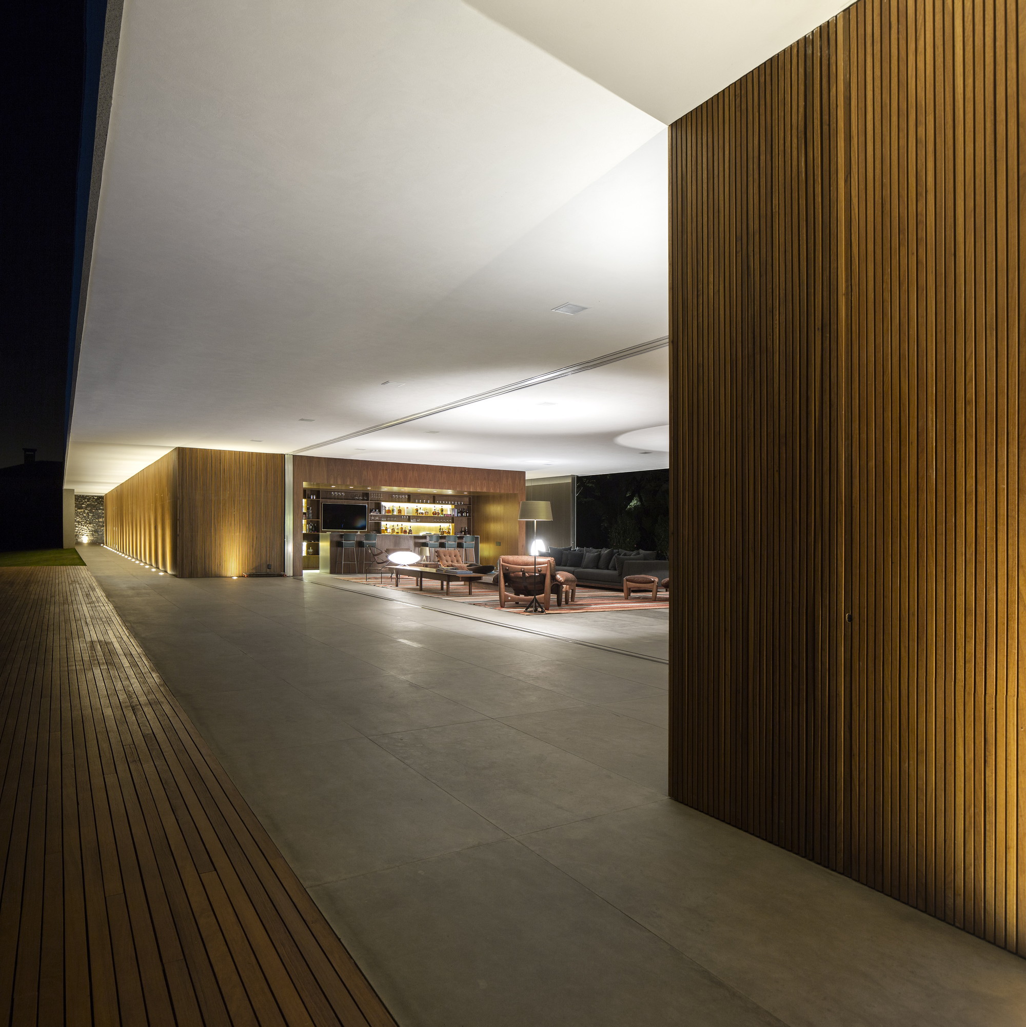 Gallery of Lee House / studio mk27 - 24