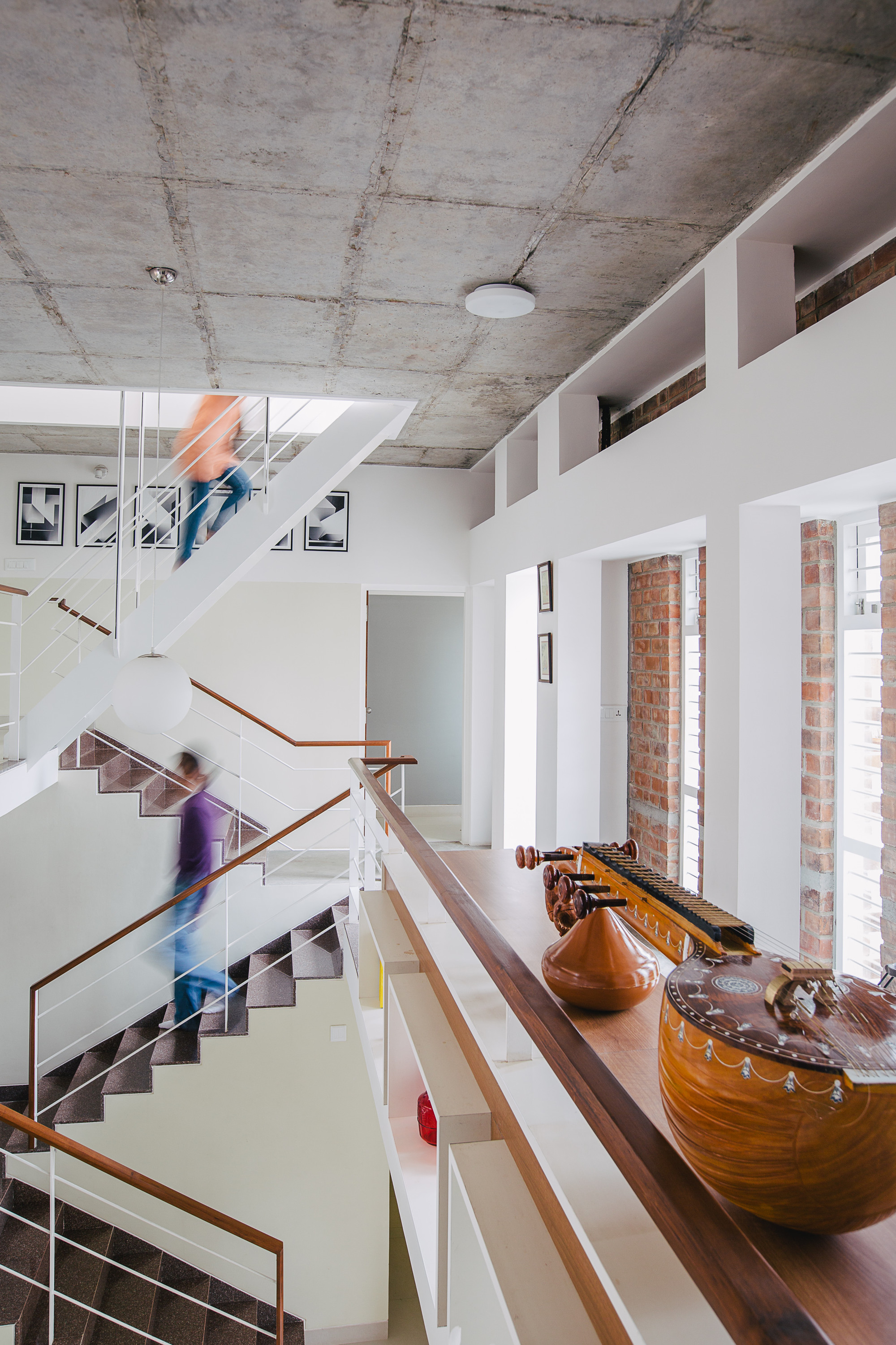 Gallery of Lateral House / Gaurav Roy Choudhury Architects GRCA - 12