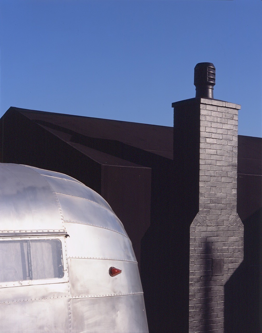 Gallery of Black Rubber House / Simon Conder Associates - 4