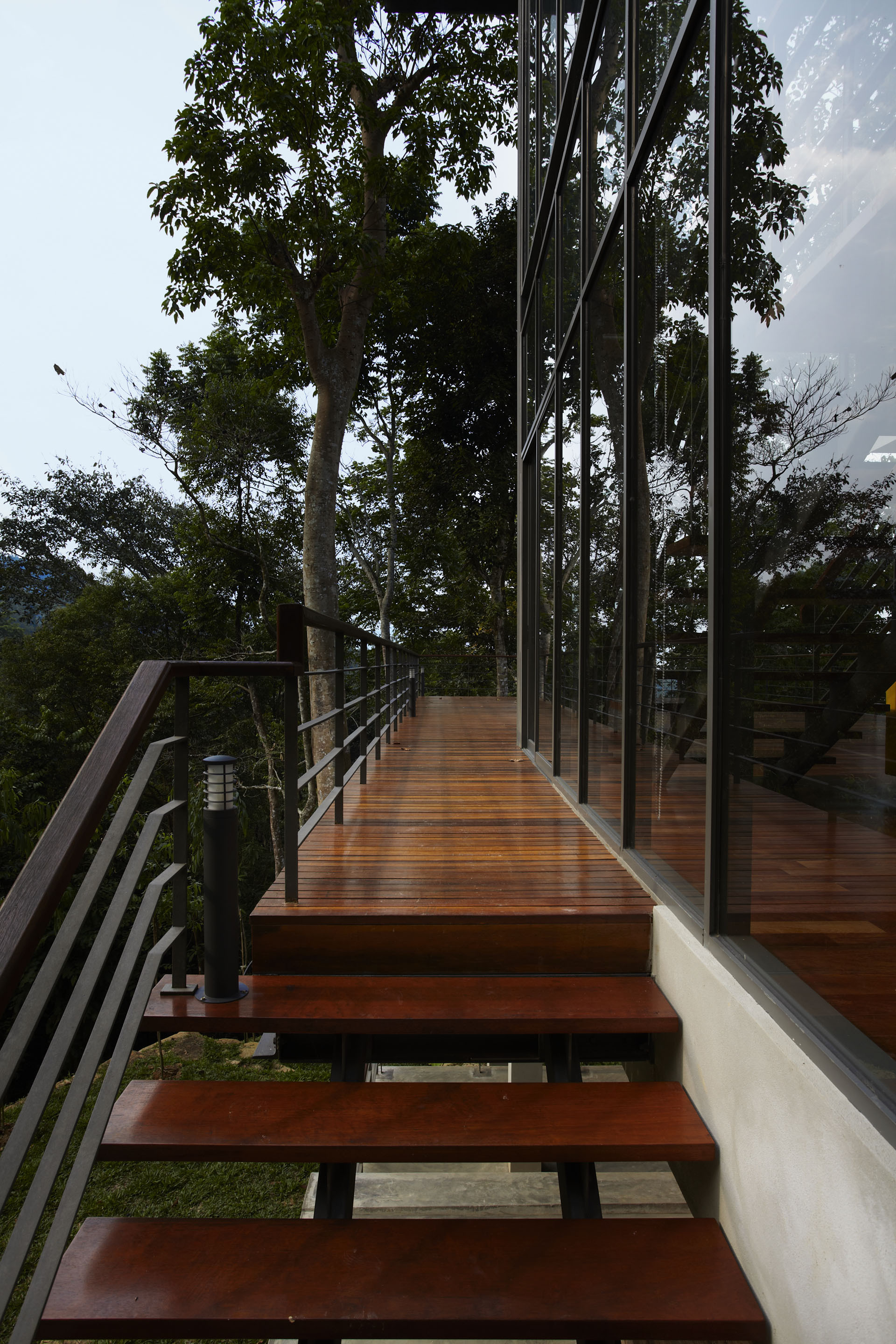 Gallery of The Deck House / Choo Gim Wah Architect - 4