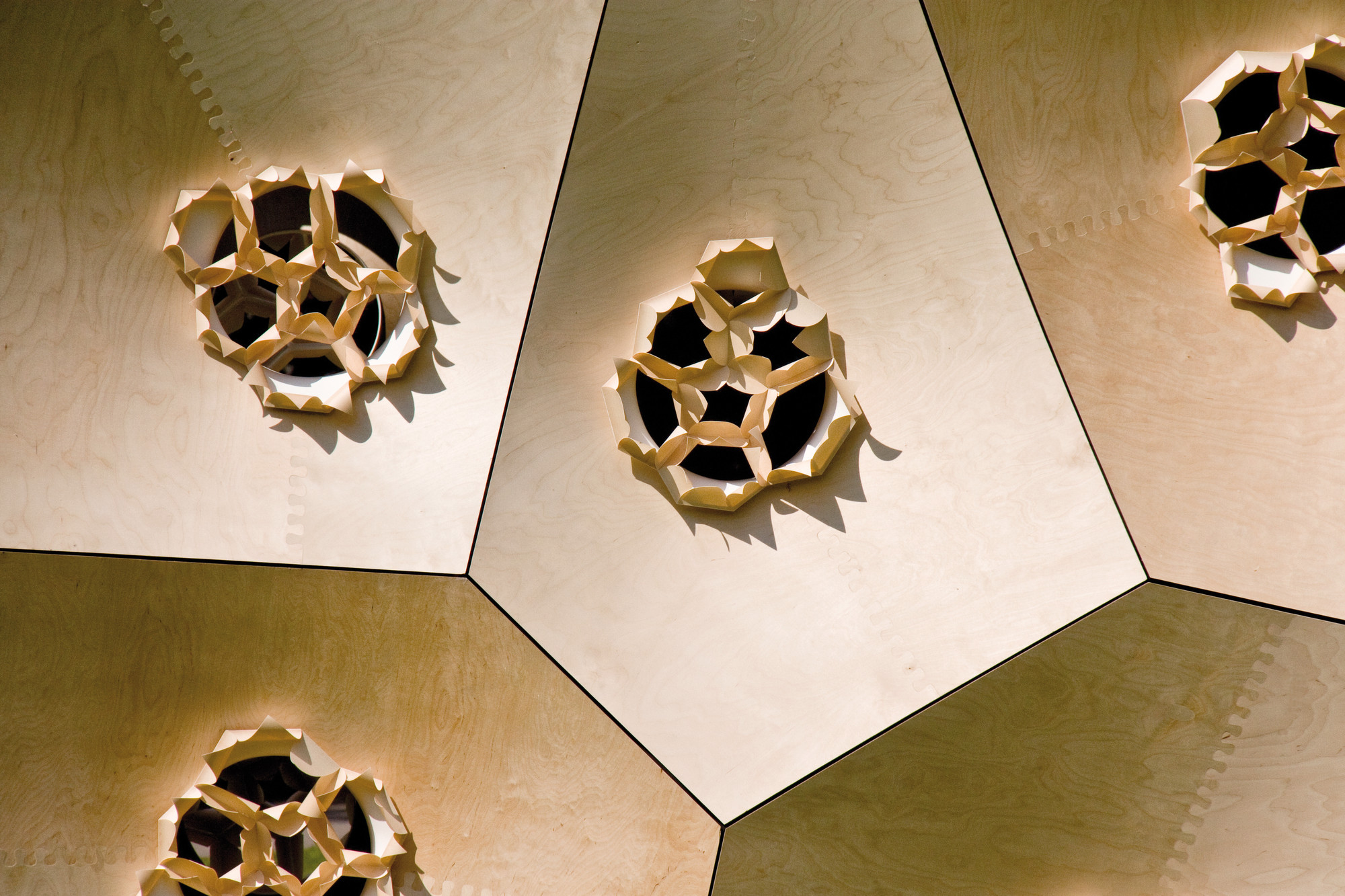 Gallery of HygroSkin-Meteorosensitive Pavilion / Achim Menges Architect ...