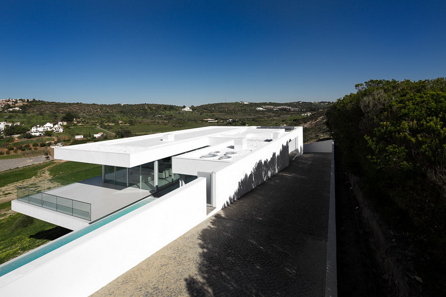 Gallery of Villa Escarpa / Mario Martins Atelier - 10
