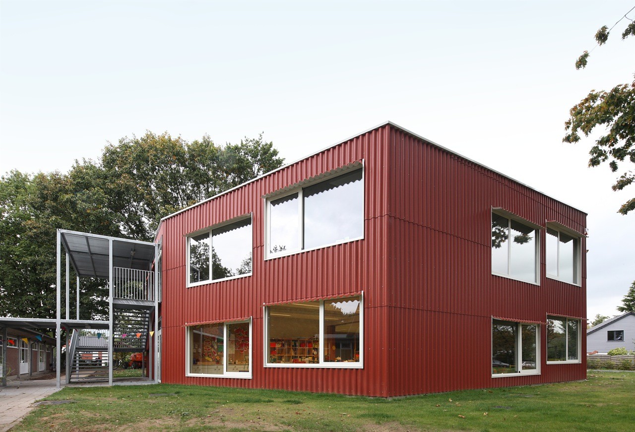 School extension Rumst / Bovenbouw | ArchDaily