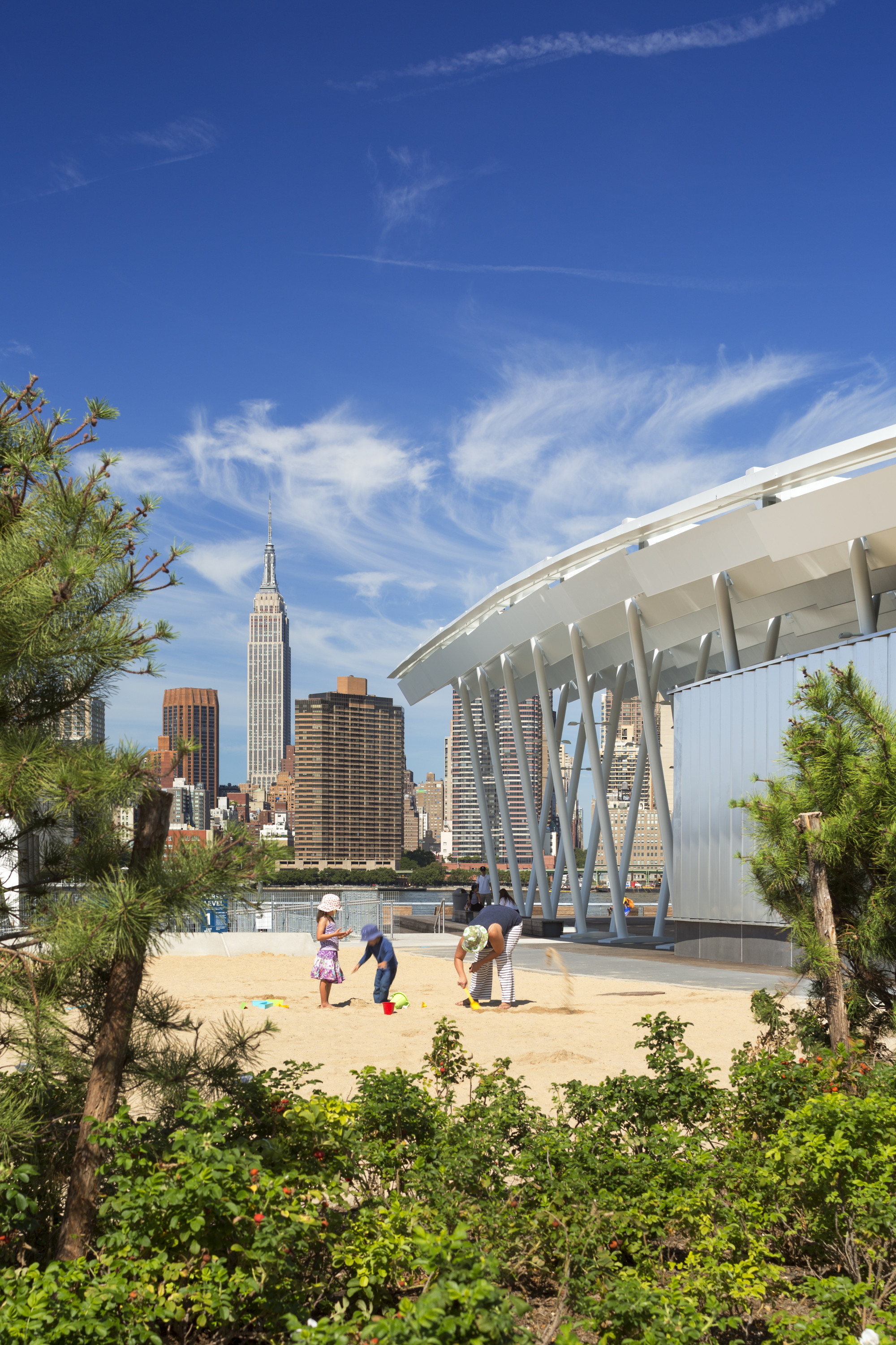 Gallery of Hunter’s Point South Waterfront Park / Thomas Balsley ...