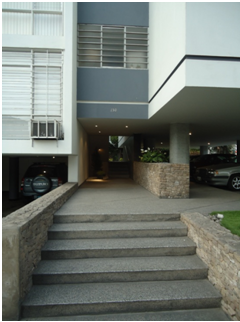 Galería de Clásicos de Arquitectura: Edificio Real / Manuel Villarán Freire - 4