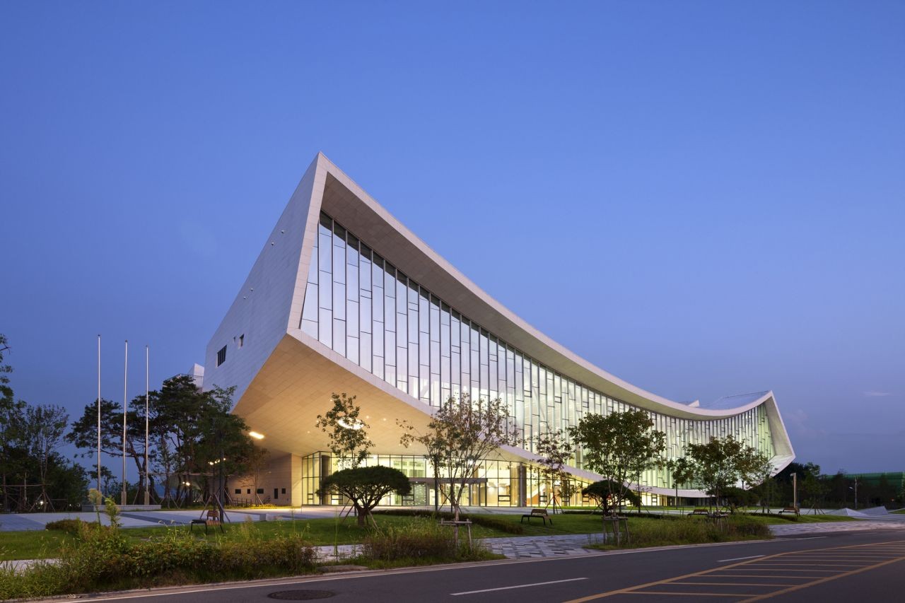 Gallery of National Library of Sejong City / Samoo Architects ...