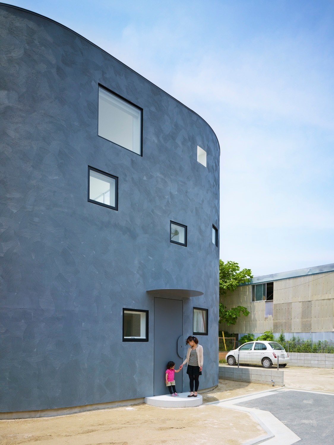 Gallery of Light Stage House / Future Studio - 12