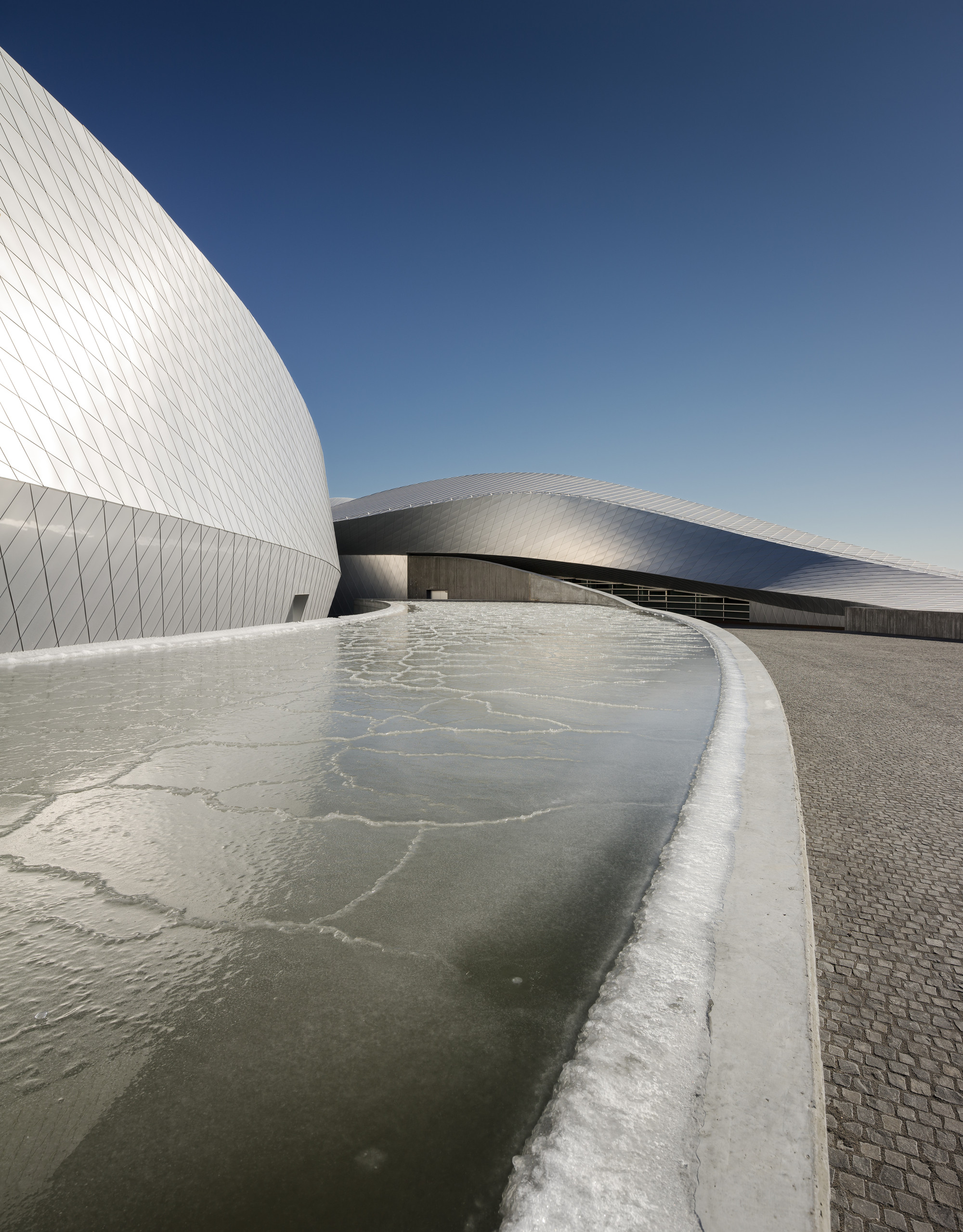 Gallery of The Blue Planet / 3XN - 19