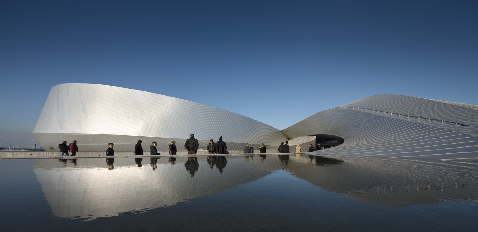 Gallery of The Blue Planet / 3XN - 21
