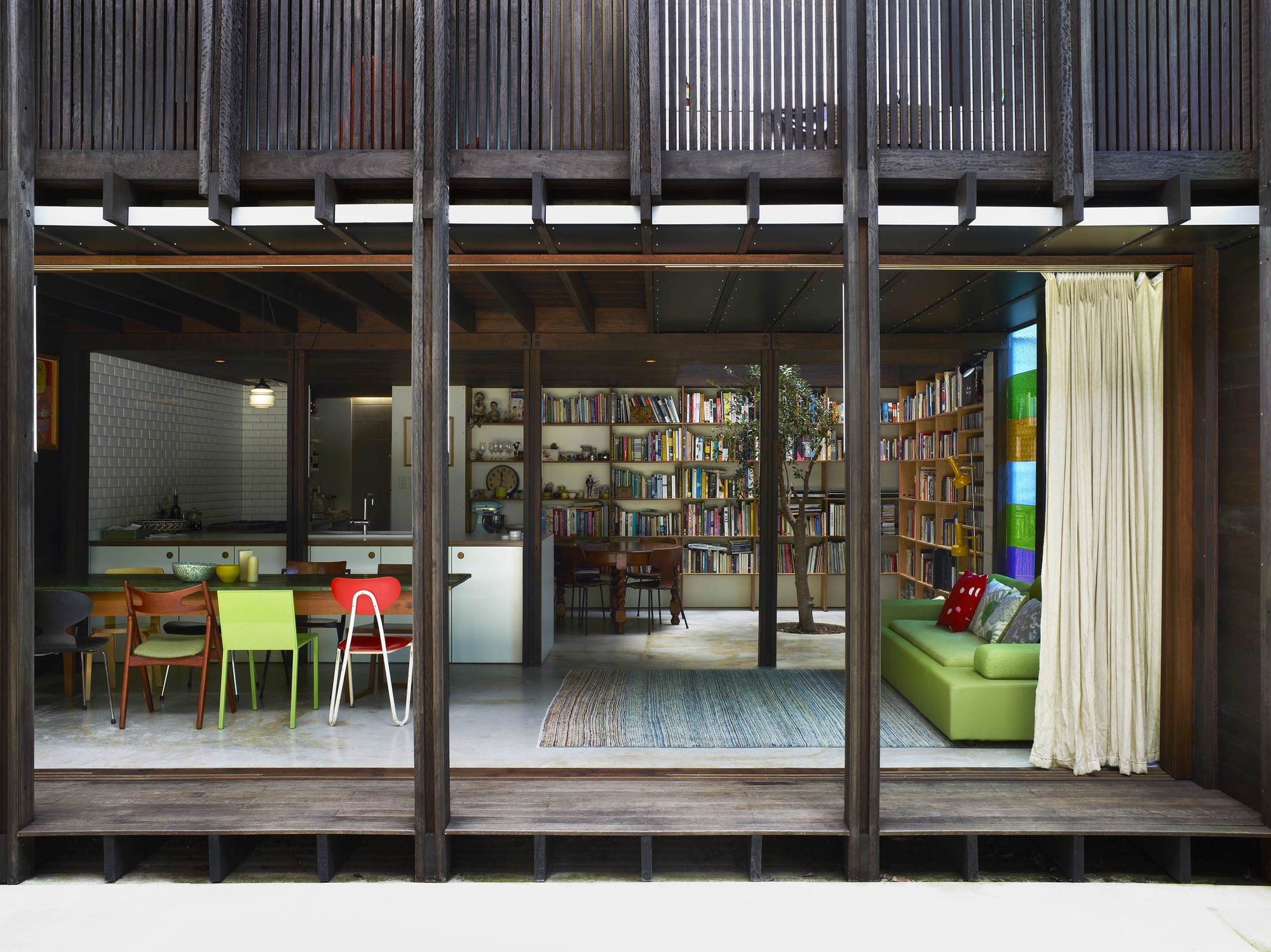 Galería de Raven Street House / James Russell Architect - 14