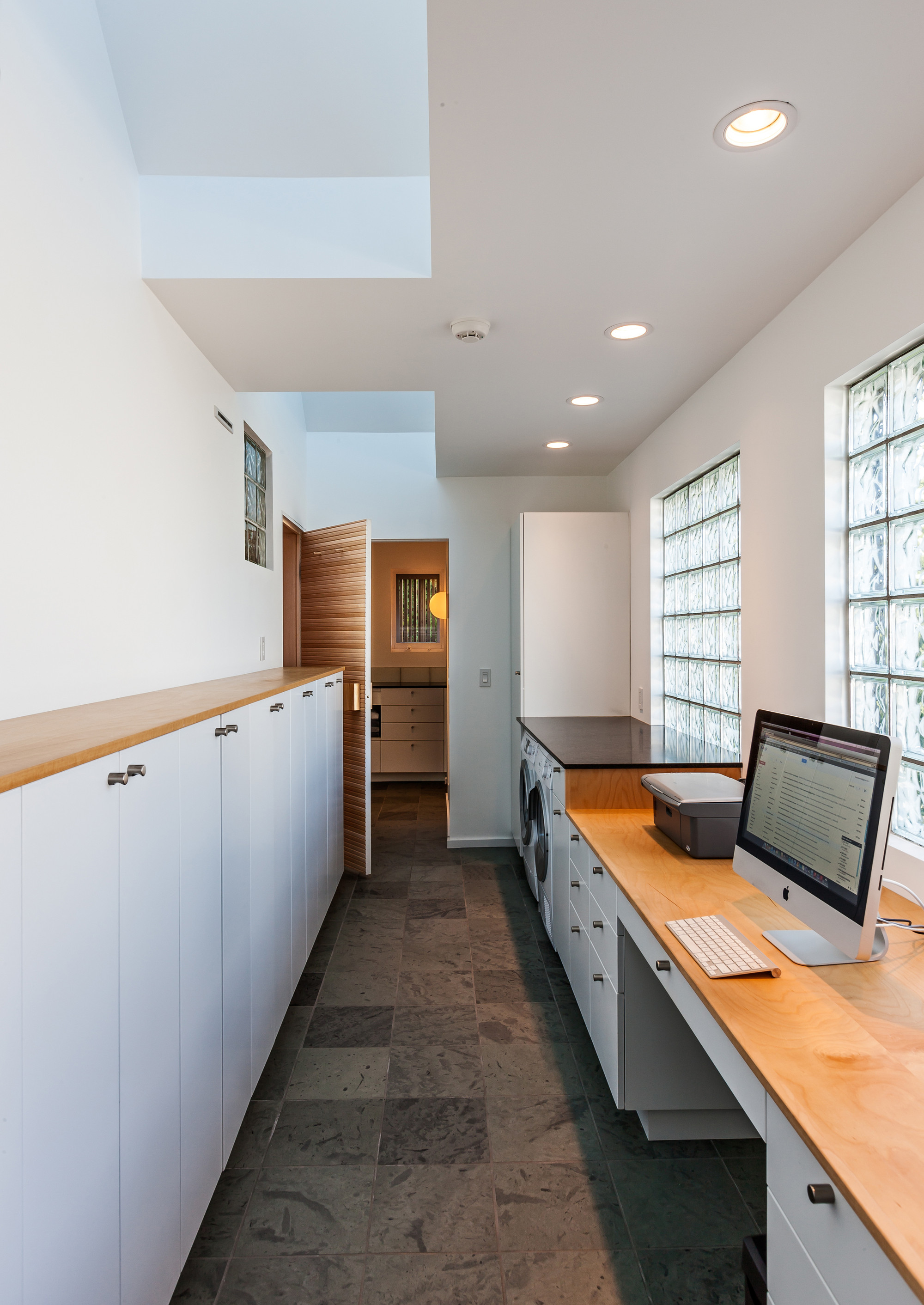 Gallery of Hall House / Salmela Architect - 19