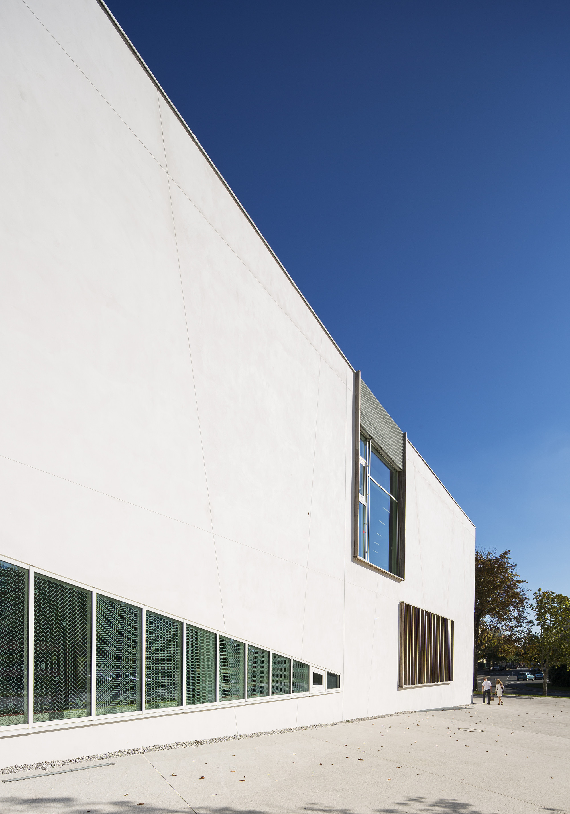 Gallery of Chelles Multimedia Library / Atelier Novembre Architecture - 10