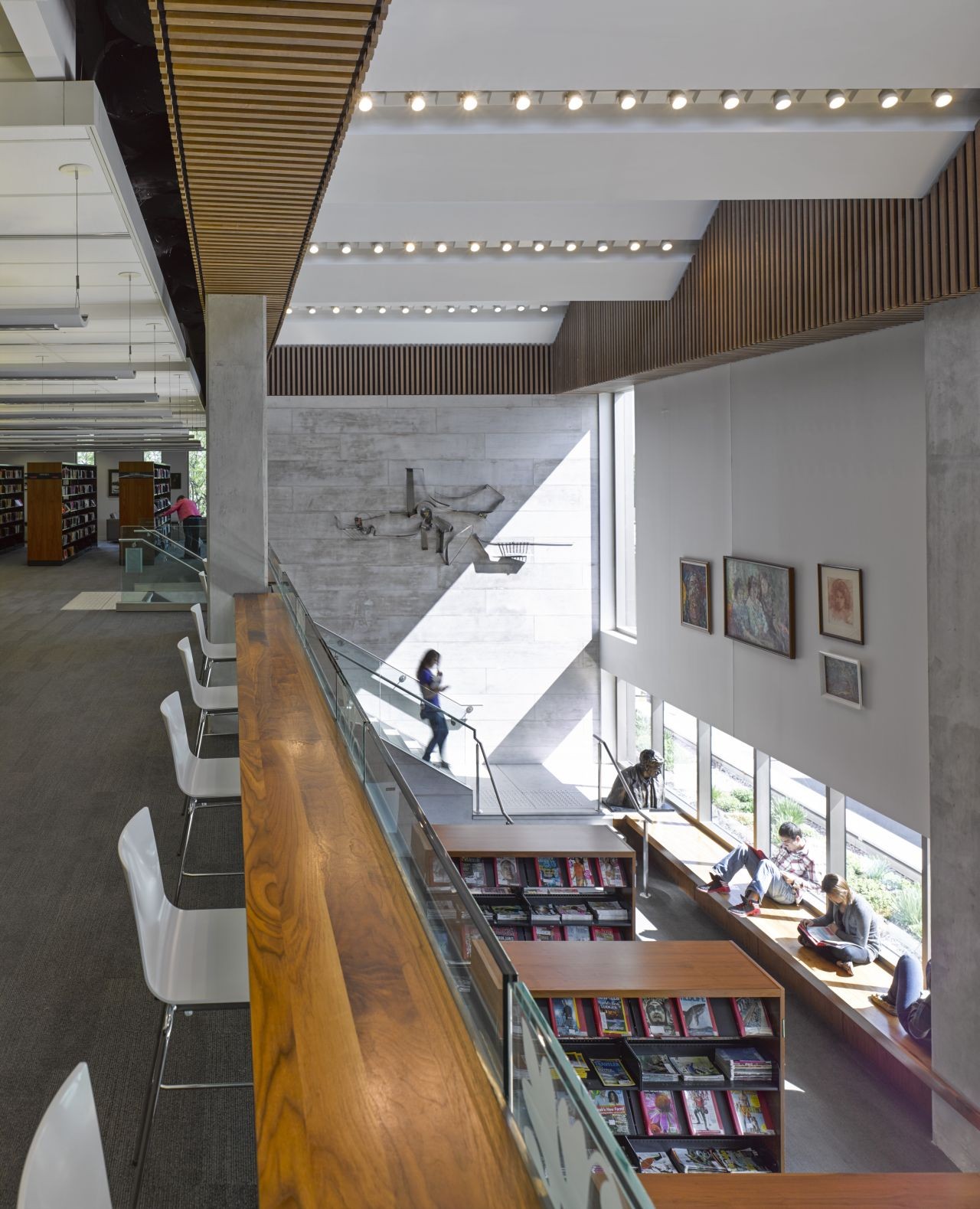 Gallery of Orillia Public Library / Perkins+Will - 15