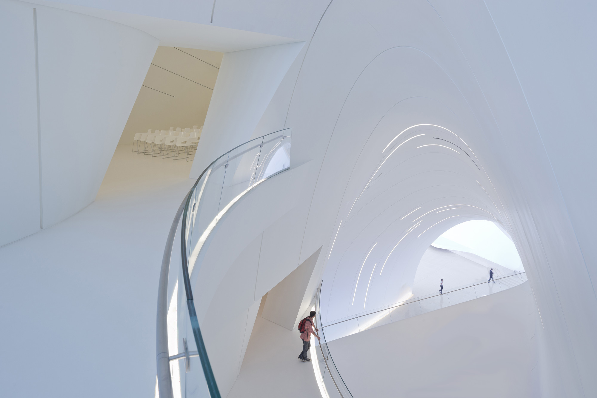 Gallery of Heydar Aliyev Center / Zaha Hadid Architects - 9