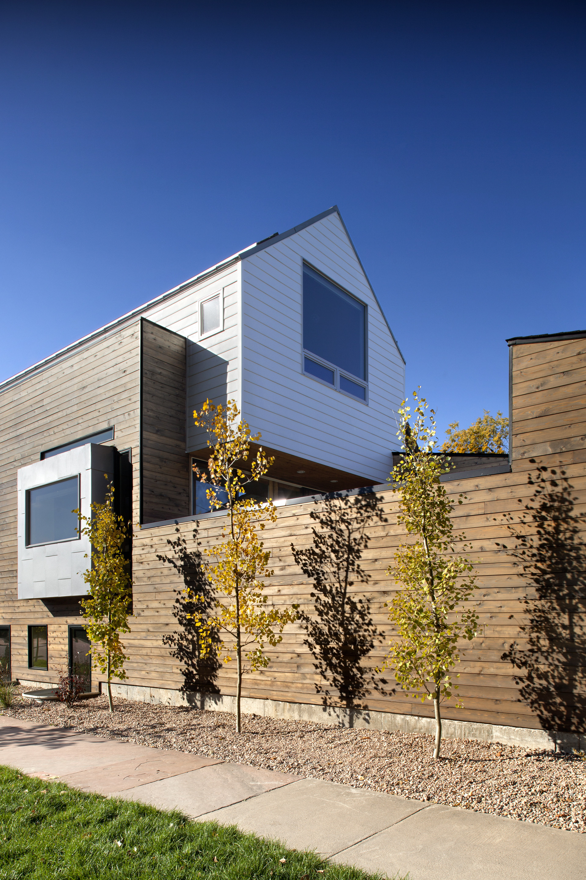 Gallery of 33rd Street House / Meridian 105 Architecture - 6