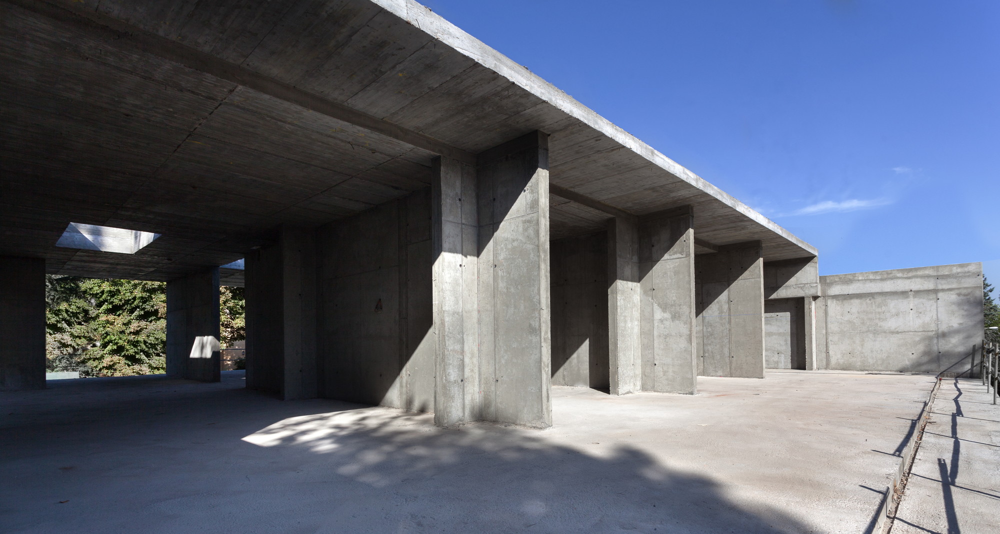 Gallery of In Progress: Aluminum House / Fran Silvestre Arquitectos - 7