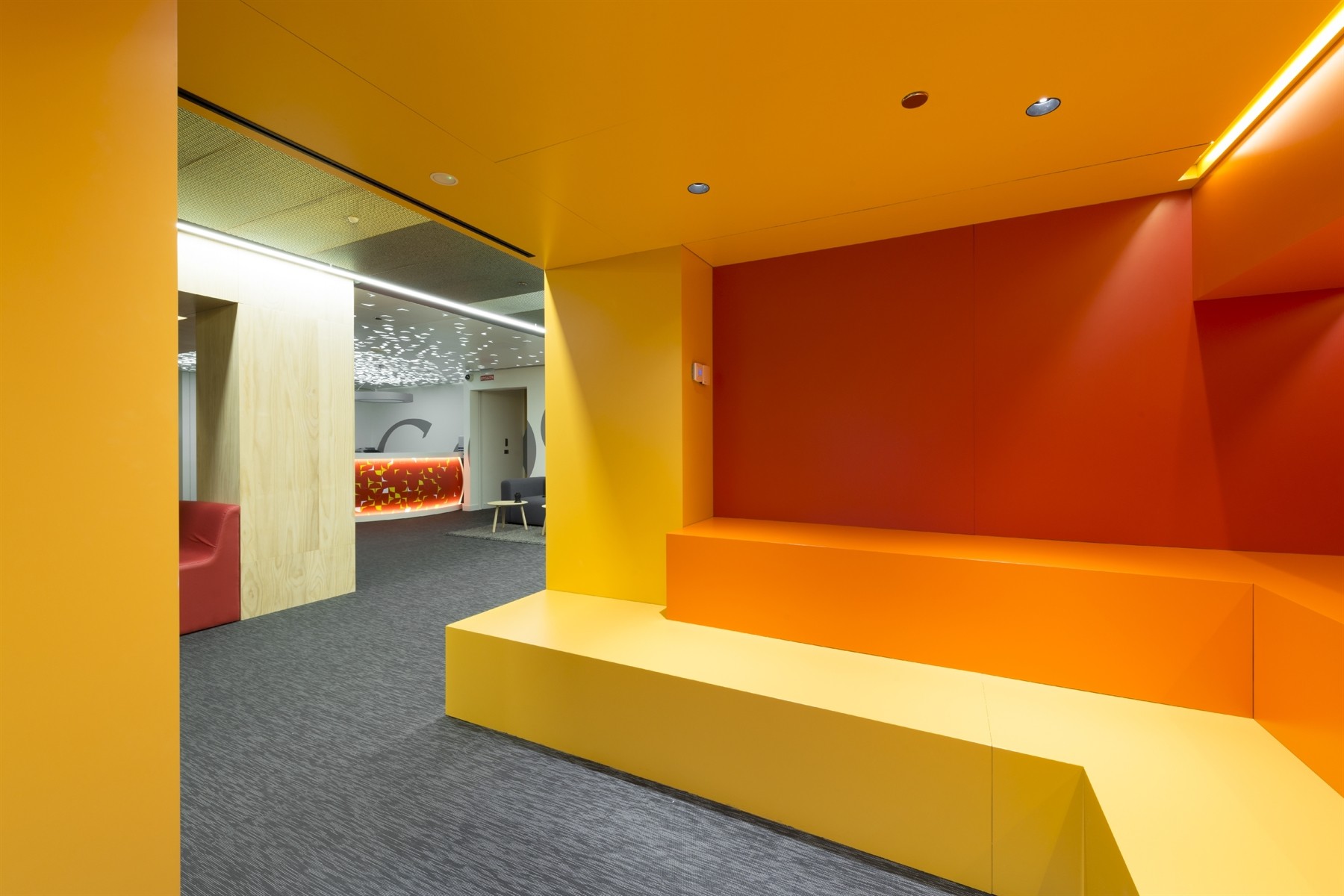 Gallery of Google Madrid HQ / Jump Studios - 7