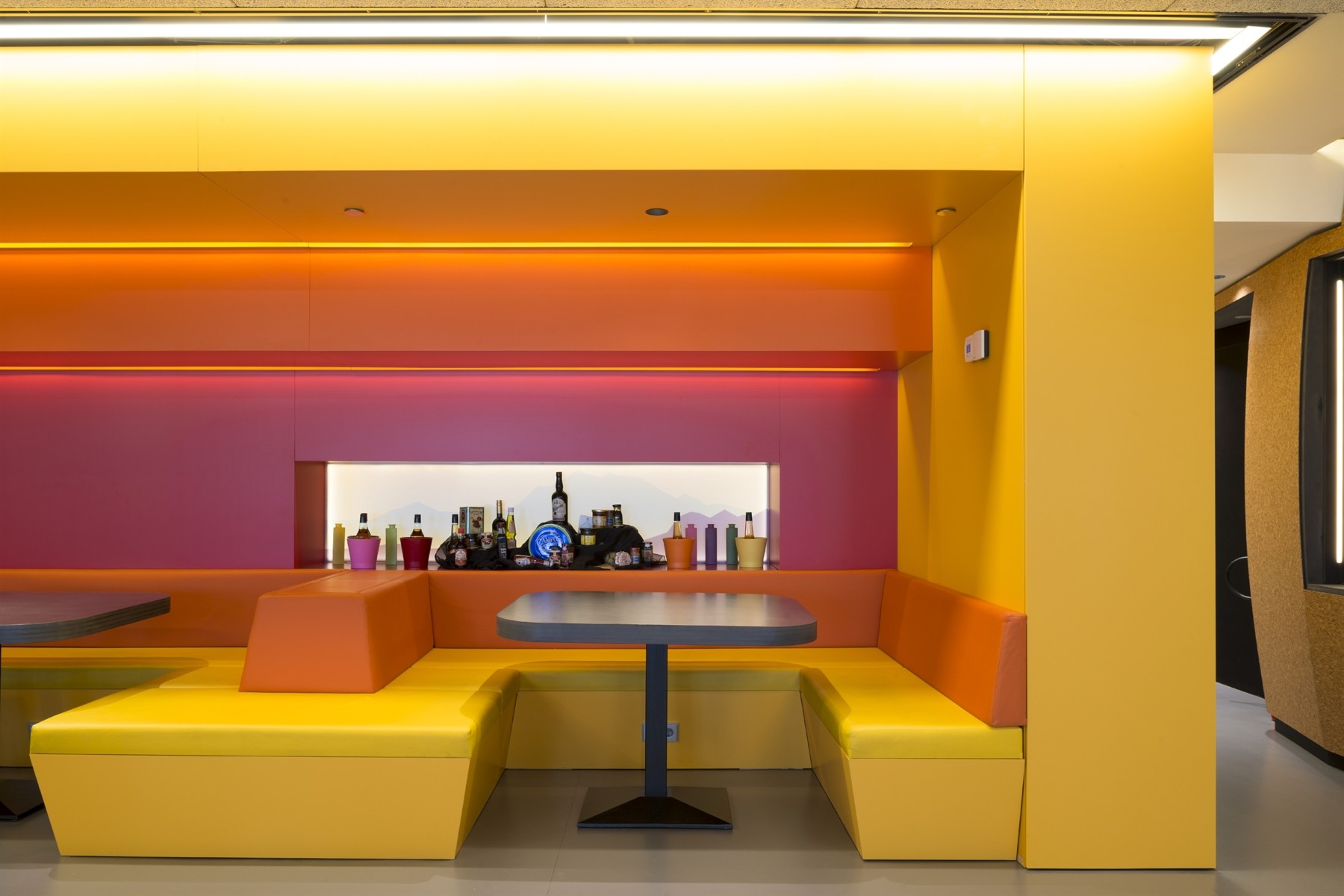 Gallery of Google Madrid HQ / Jump Studios - 23
