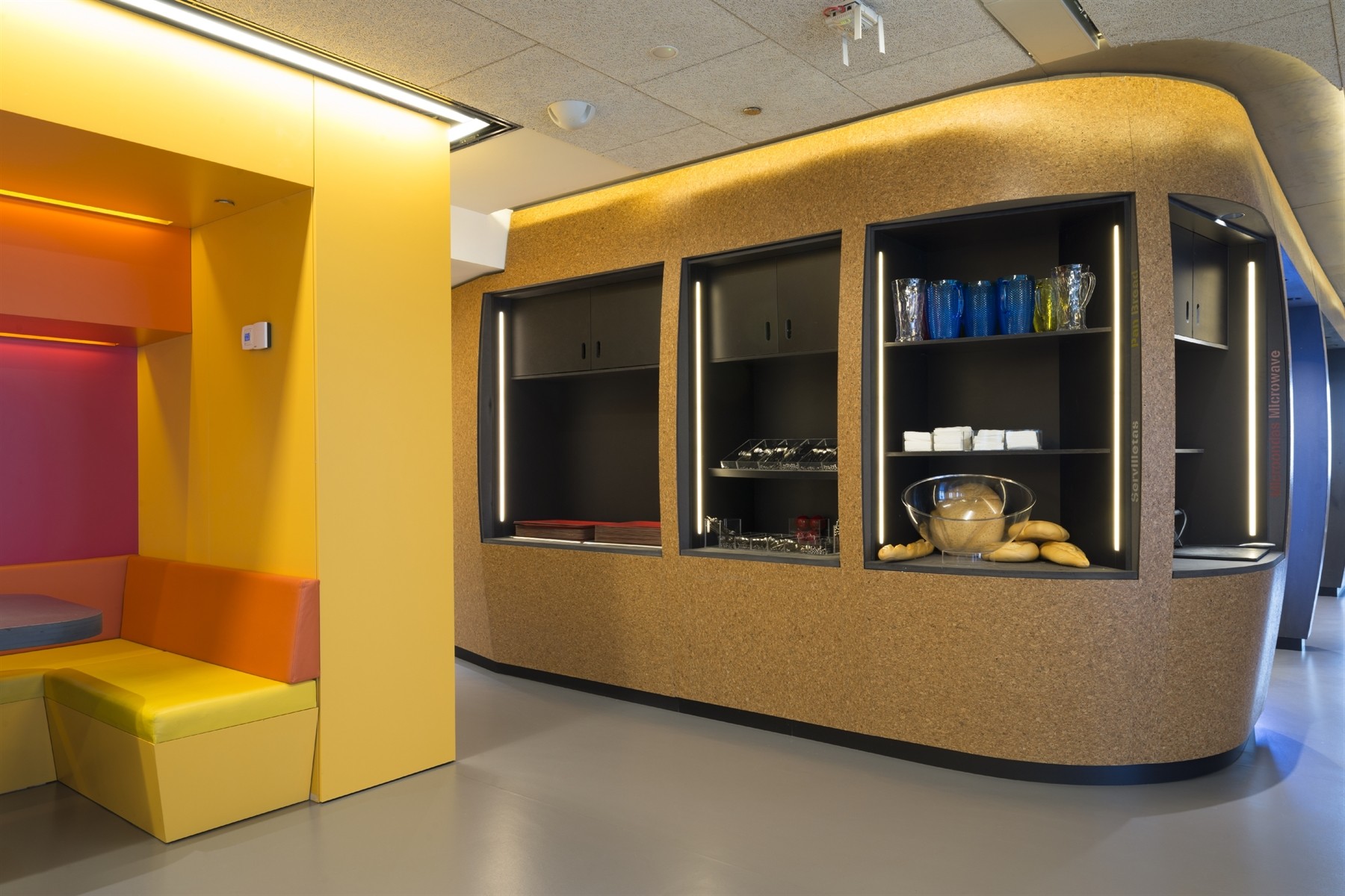 Gallery of Google Madrid HQ / Jump Studios - 25