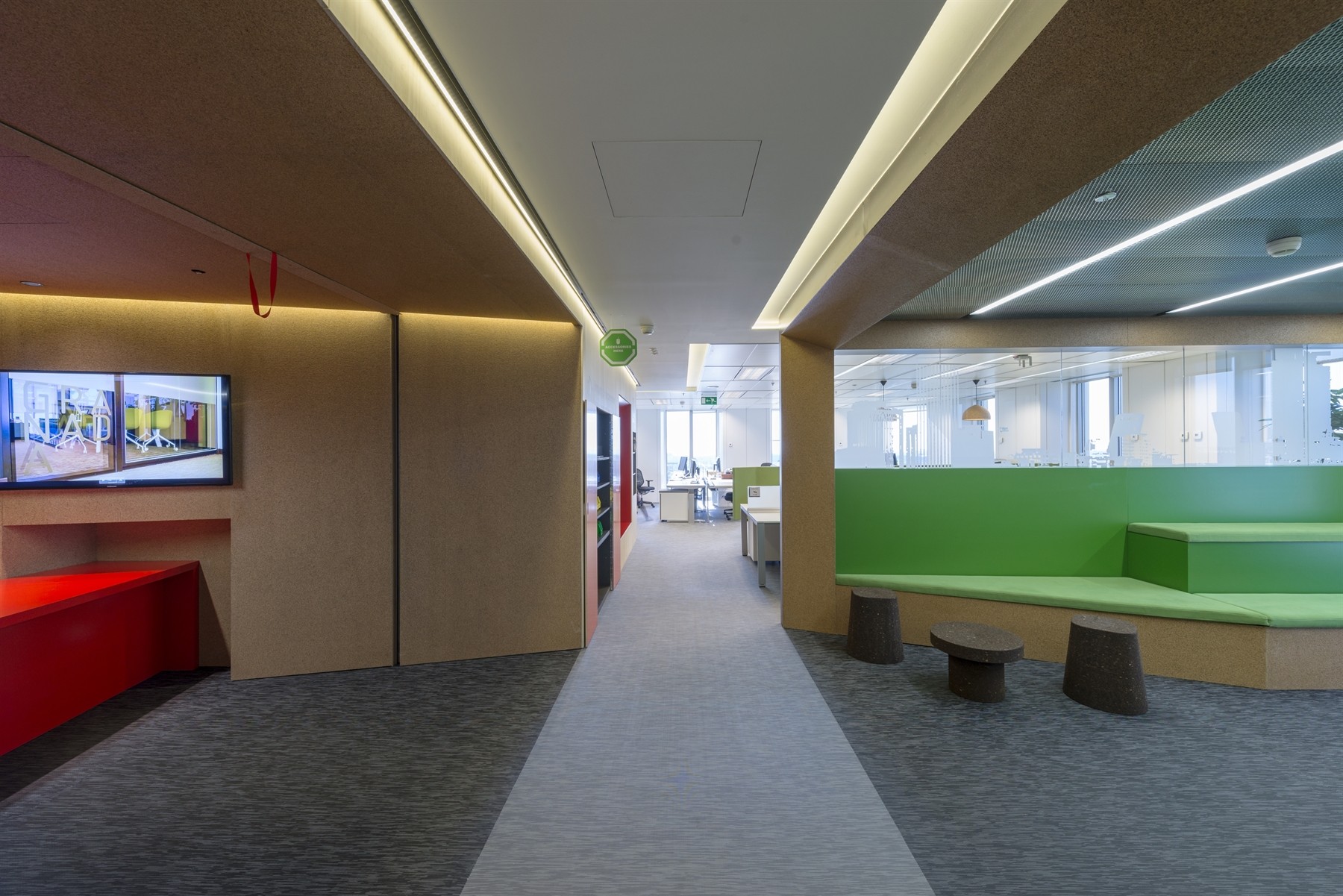 Gallery of Google Madrid HQ / Jump Studios - 44