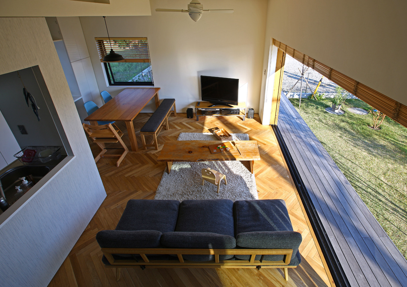 Gallery of House in Oiso / Atelier HAKO Architects - 4