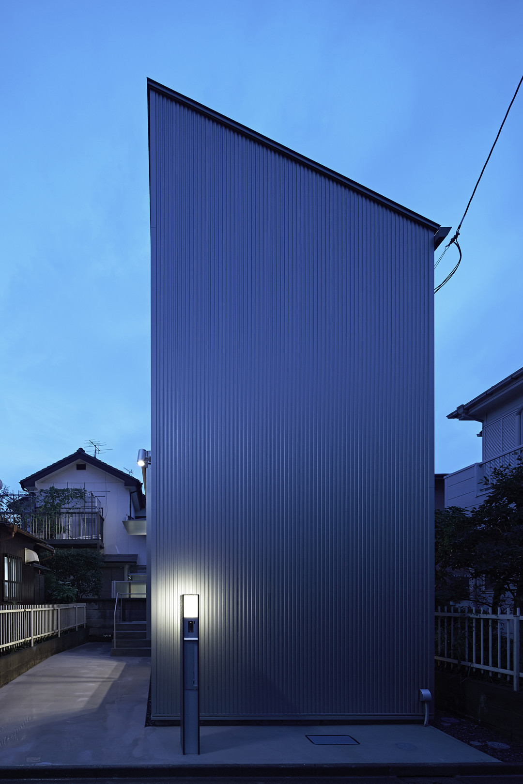 Gallery of Long Window House / Another APARTMENT / Tsuyoshi Kobayashi - 2
