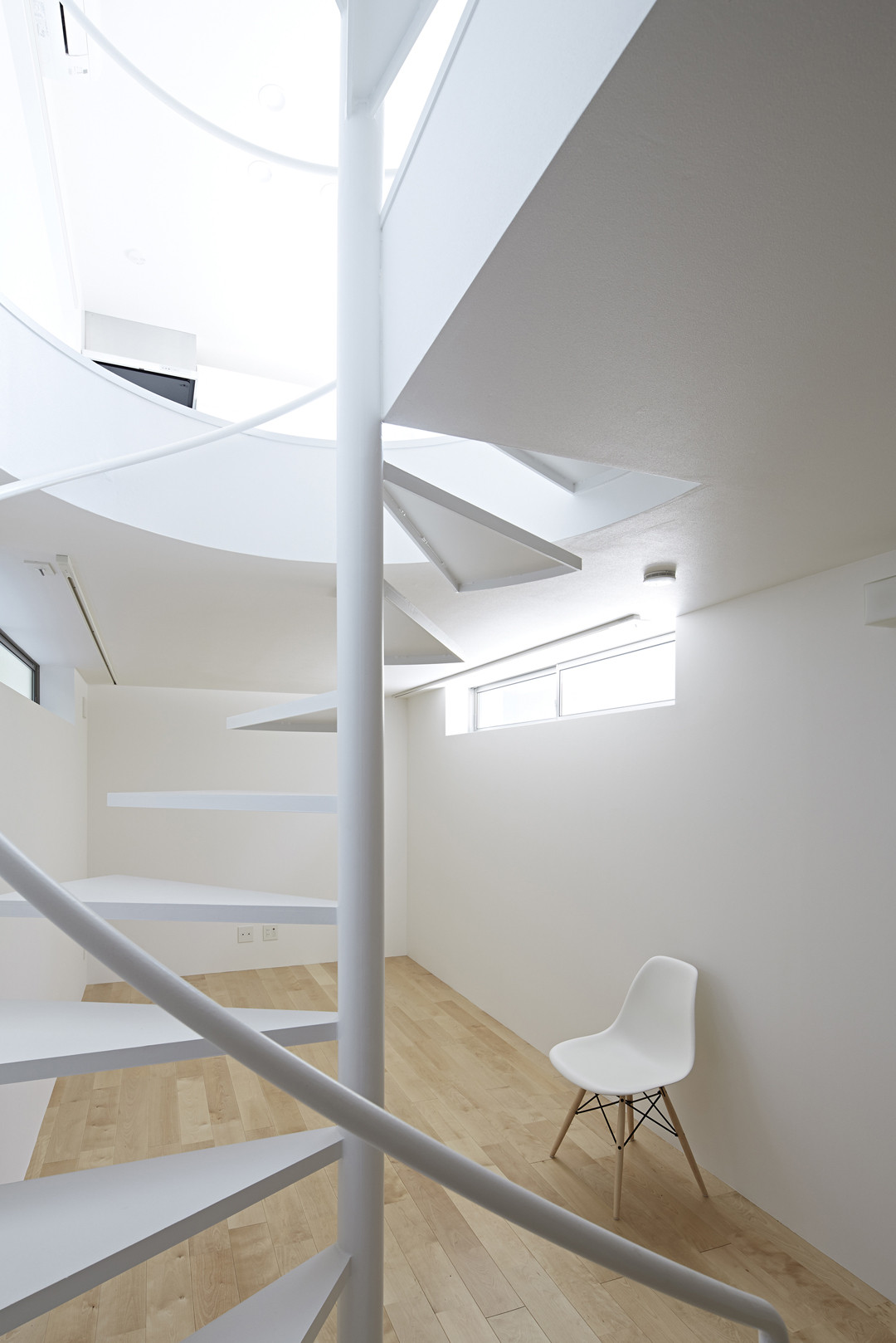 Gallery of Long Window House / Another APARTMENT / Tsuyoshi Kobayashi - 5