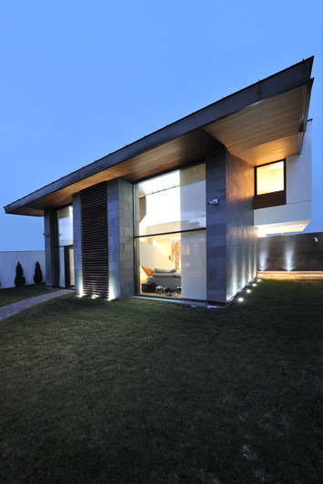 Gallery of Dinca C House / SMAA - 21