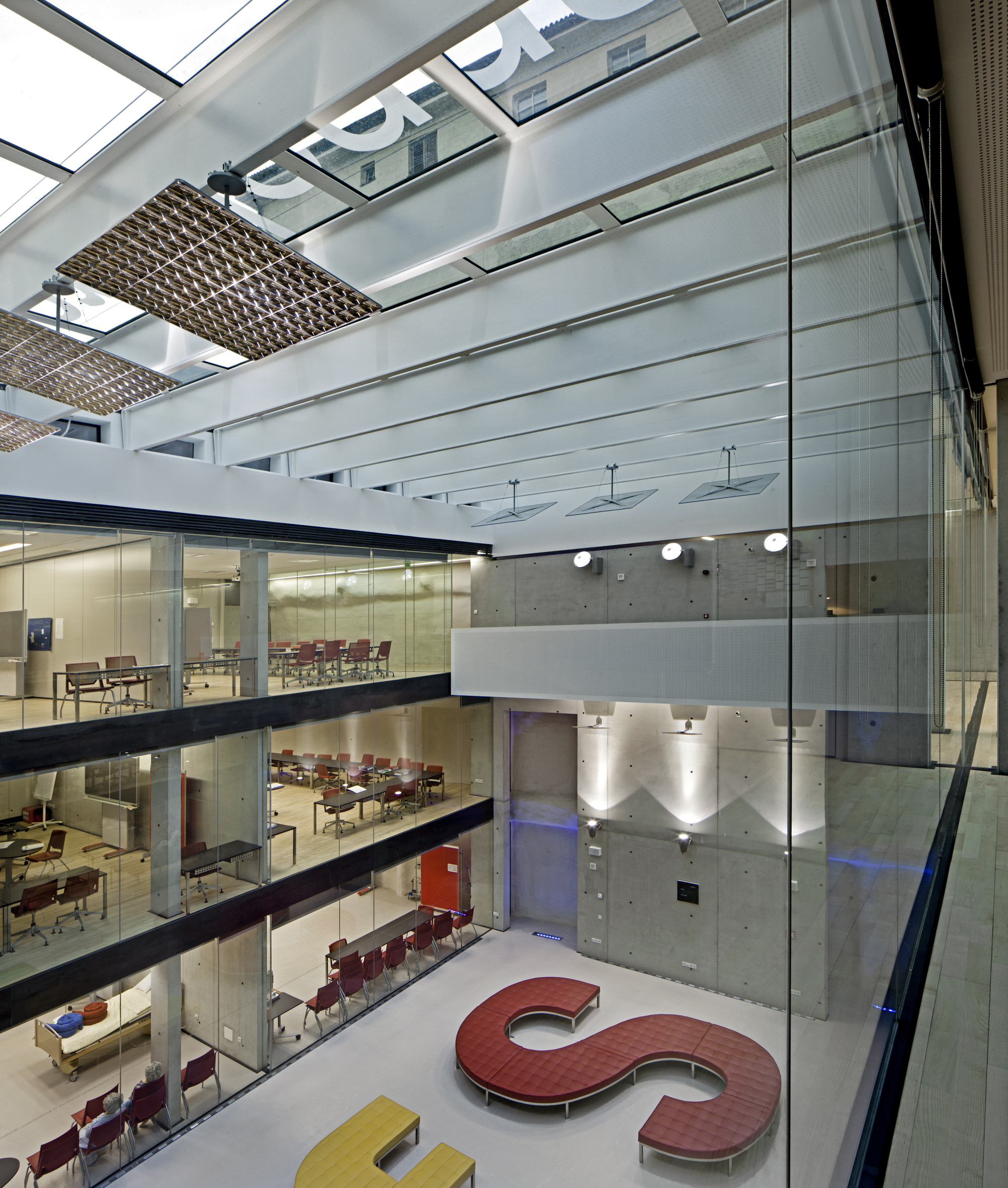 Gallery of Hanna Arendt Undergroung School / Cleaa Claudio Lucchin ...