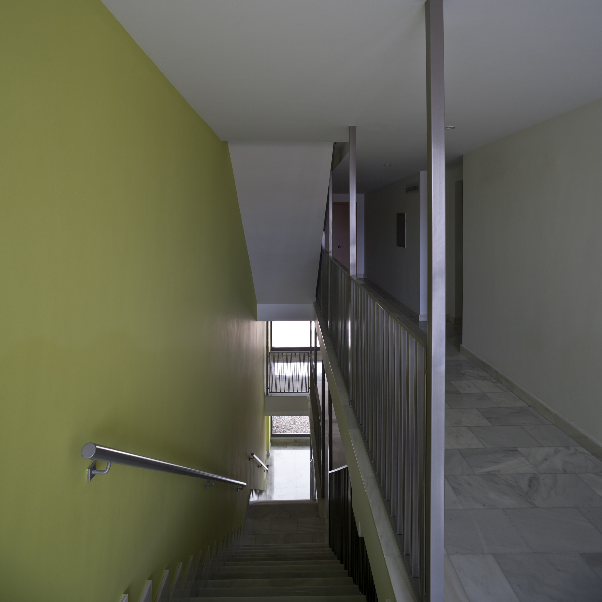 Galería de Edificio Ananda / Espegel - Fisac Arquitectos - 9