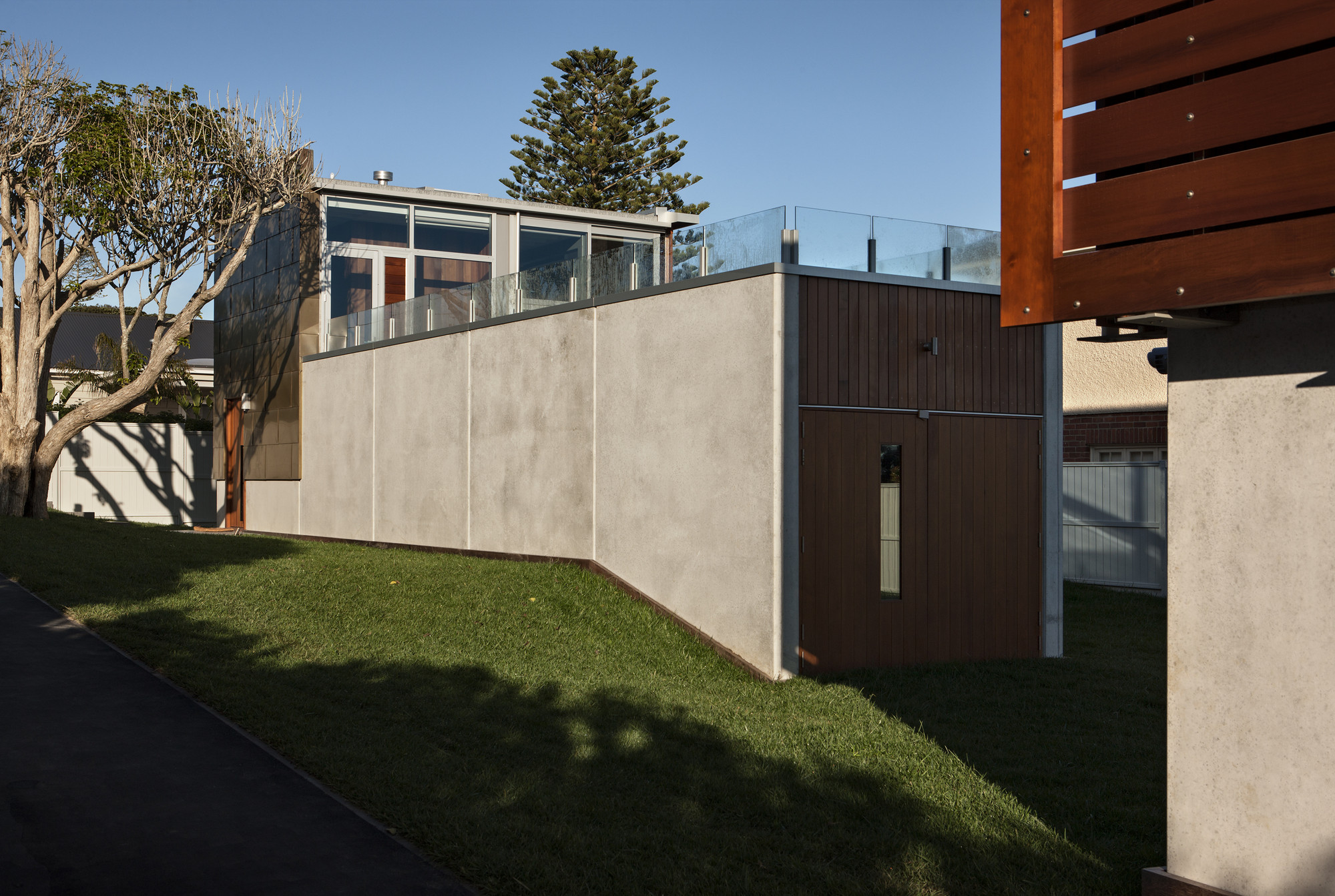 Gallery of Takapuna House / Athfield Architects - 30