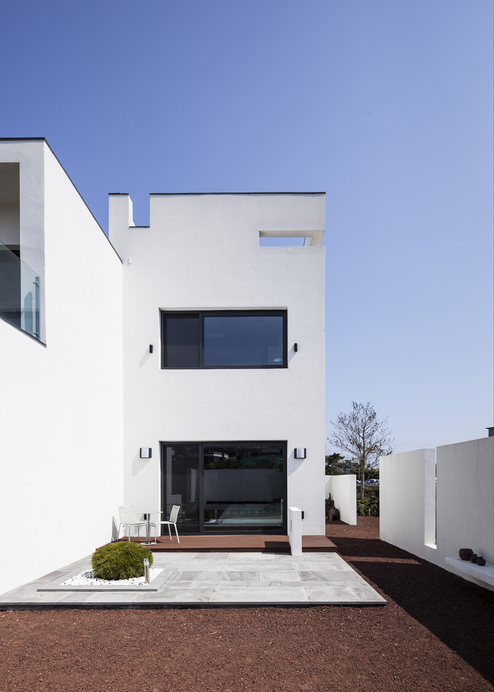 Gallery of SM'1 House / SUN Architects & Engineers - 11