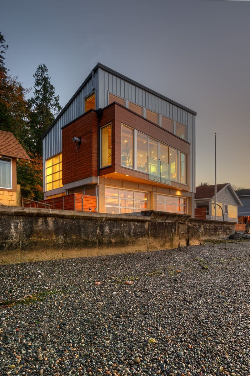 Gallery of Tsunami House / Designs Northwest Architect - 15