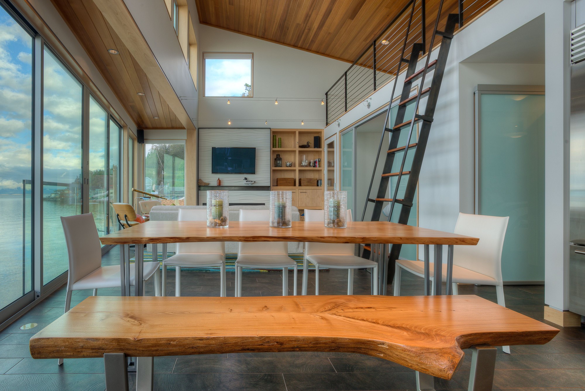 Gallery of Tsunami House / Designs Northwest Architect - 24