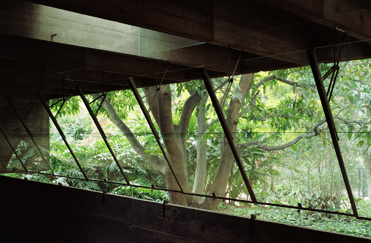 Galeria de Clássicos da Arquitetura: Casa no Butantã / Paulo Mendes da ...