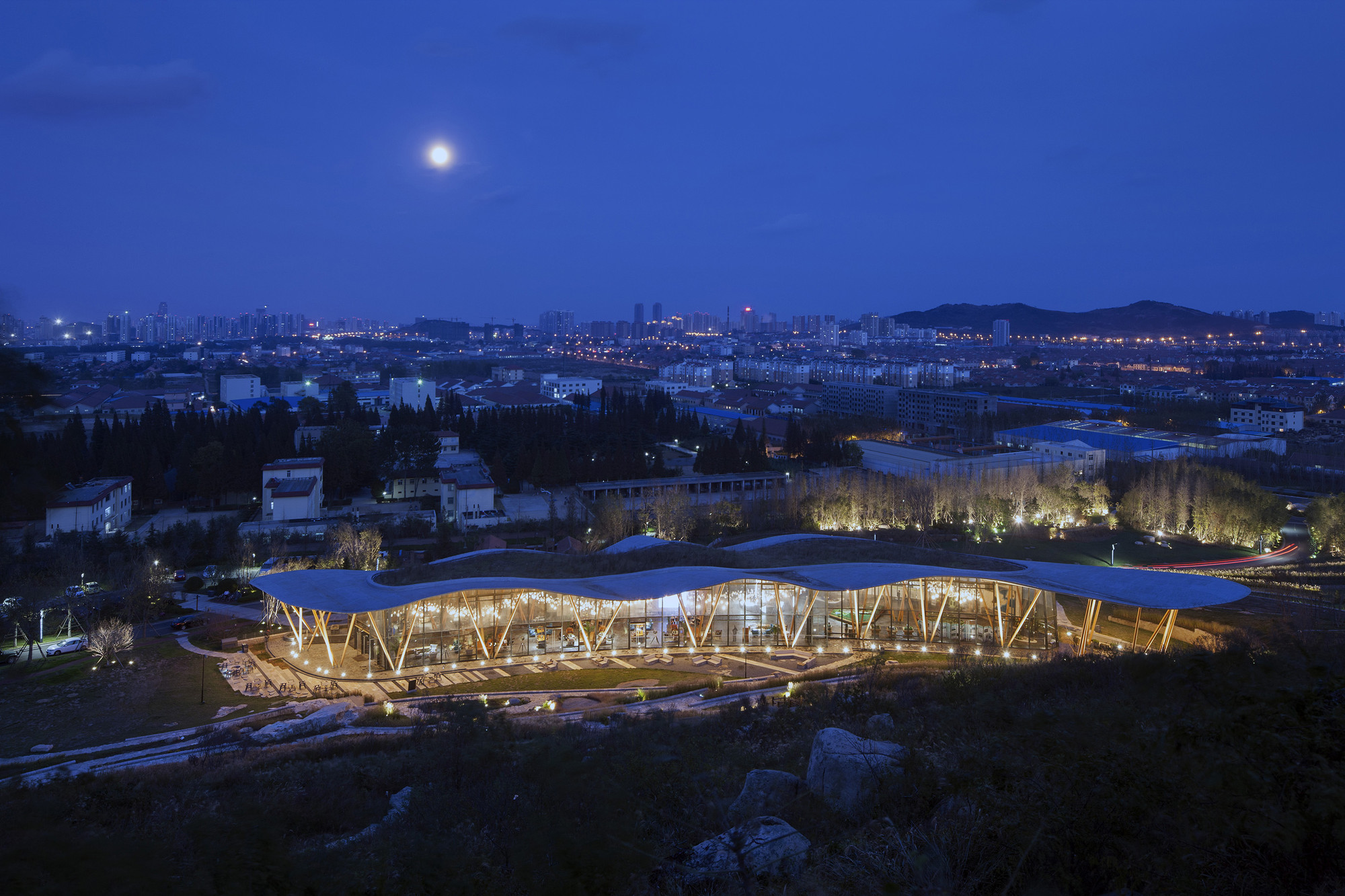 Galería de Centro para Visitantes en la Colina Vanke Tsing Tao Pearl ...