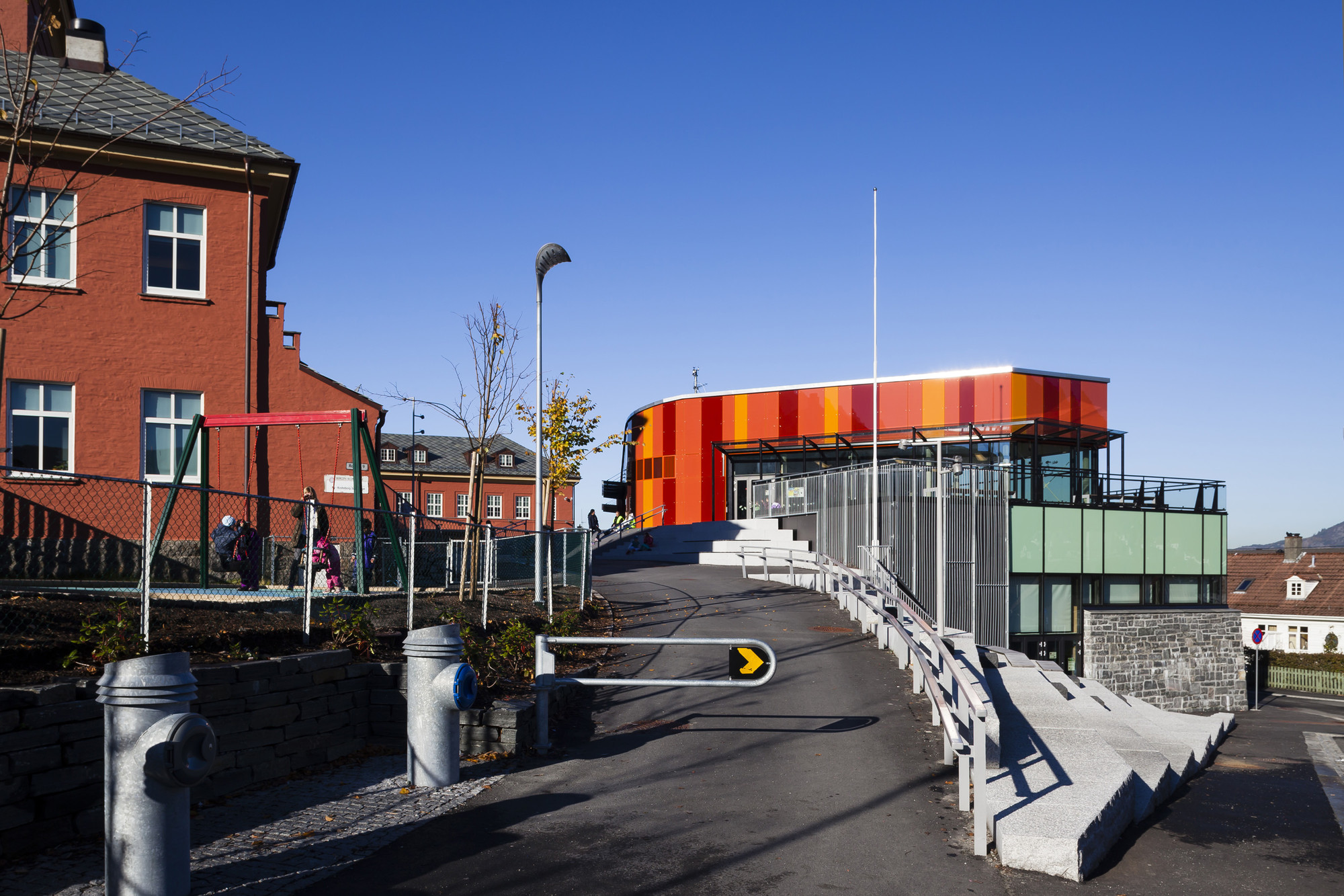 Galeria de Escola Ny Krohnborg / Arkitektgruppen Cubus AS, Rambøll ...