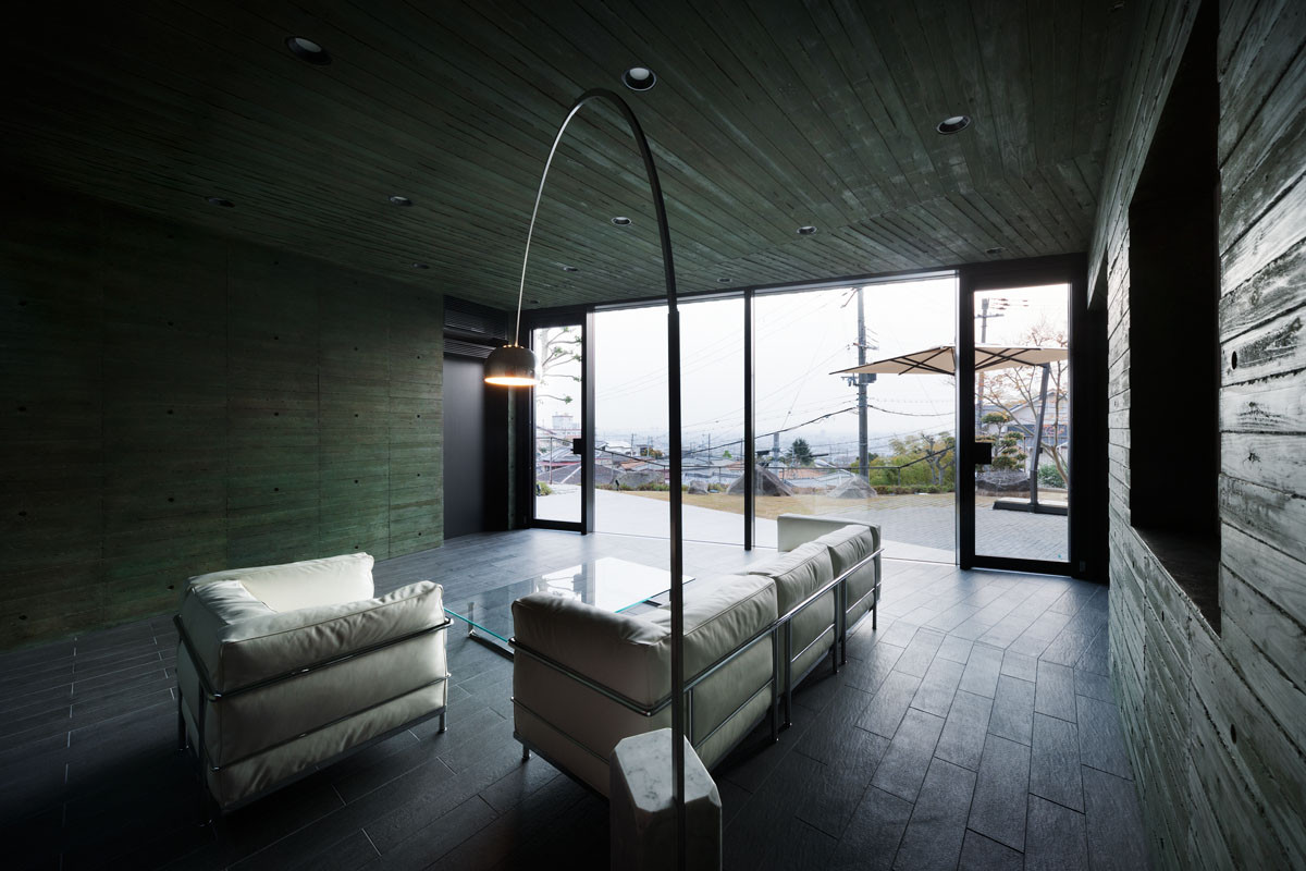 Gallery of Ishikiri House / SUGAWARADAISUKE Architects - 34