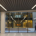 UC Lab School – Earl Shapiro Hall / Valerio Dewalt Train Associates ...