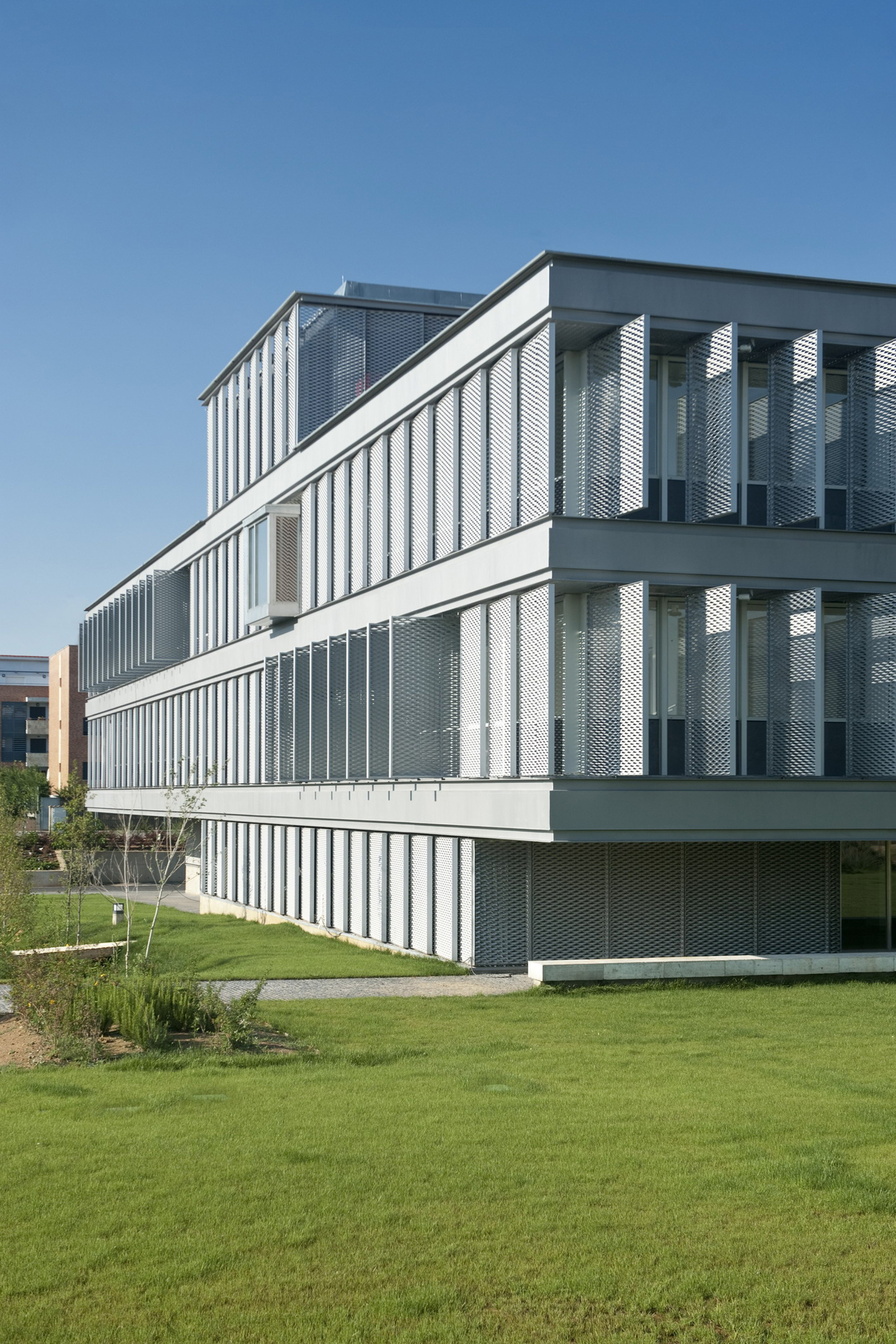 Gallery of M2 Technological Building, University of Salamanca / Sanchez ...