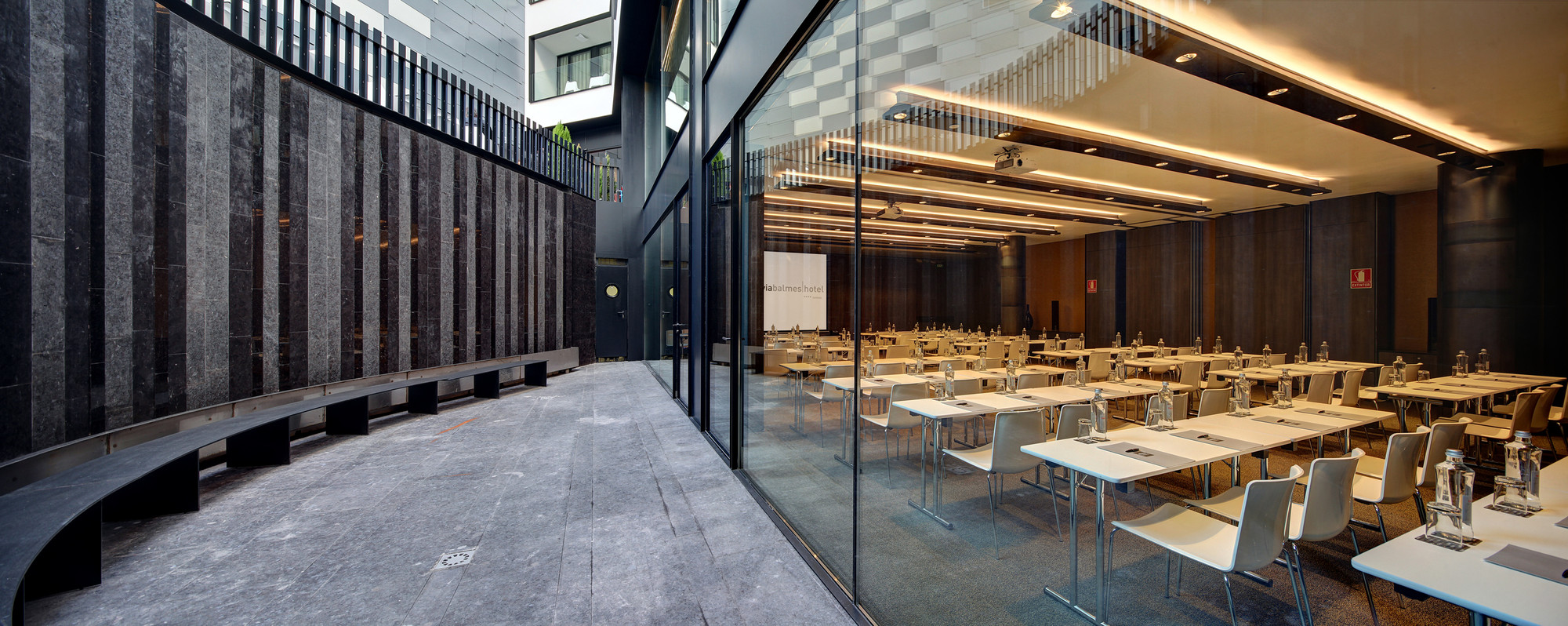 Galería de Hotel Olivia Balmes / Álex Ibáñez Walter, Sara Galmán Gracia ...