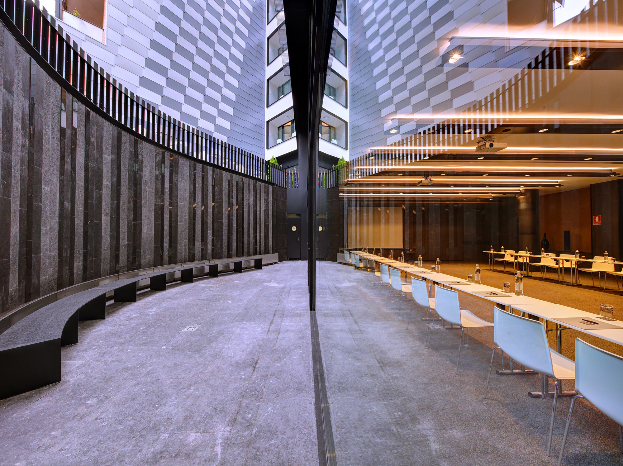 Galería de Hotel Olivia Balmes / Álex Ibáñez Walter, Sara Galmán Gracia - 4