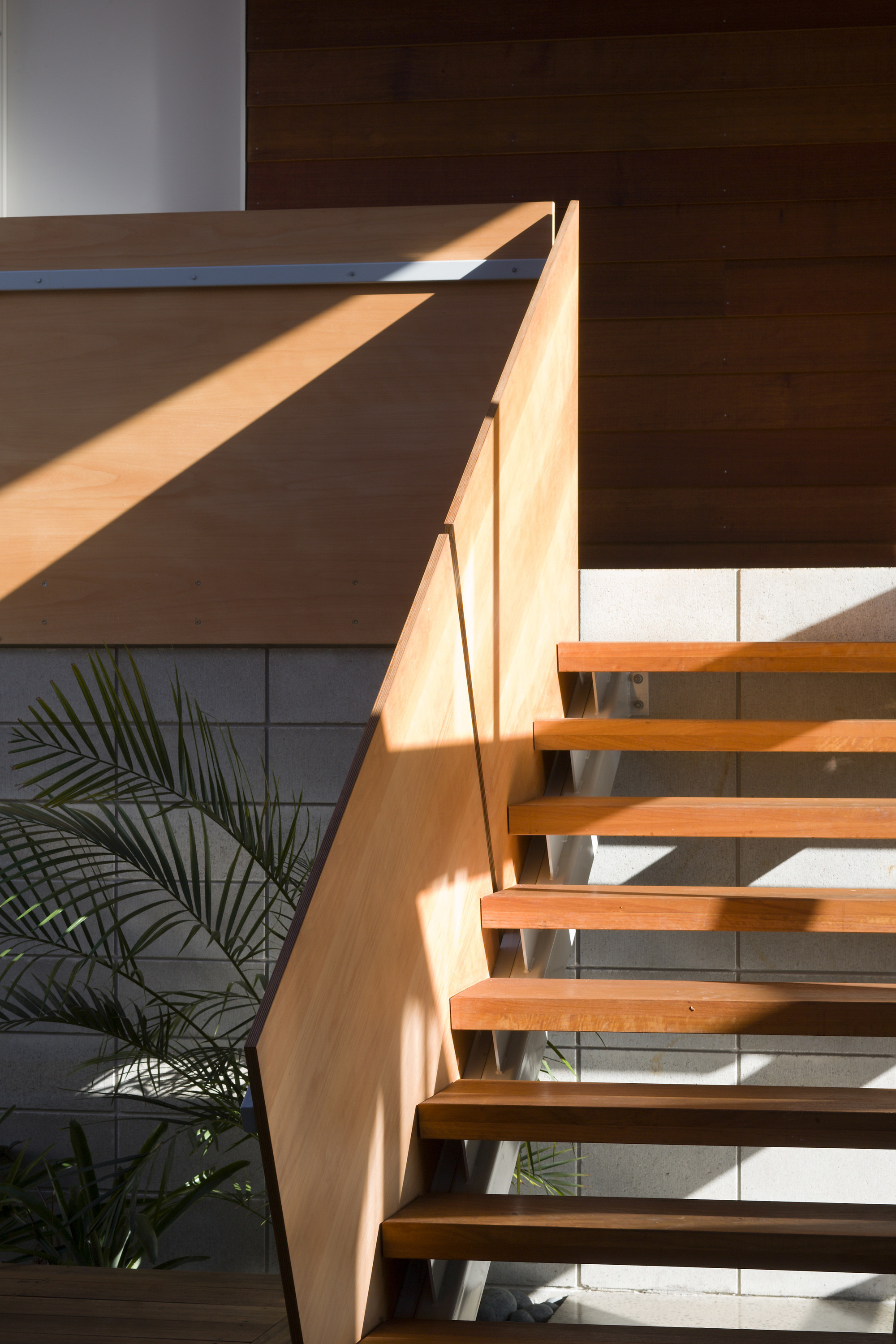 Gallery of Foothills House / Strachan Group Architects - 8