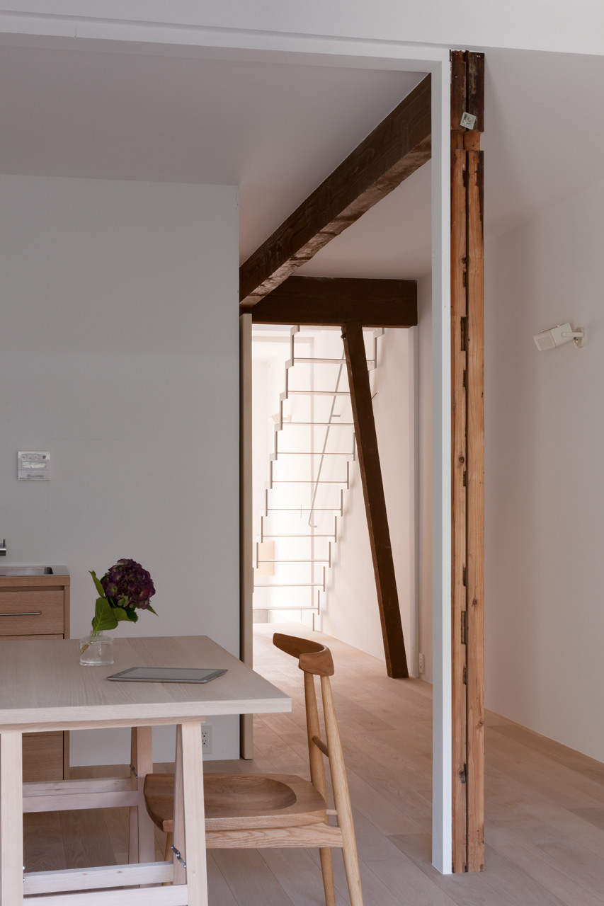 Gallery of House in Shichiku / Shimpei Oda Architect's Office - 17